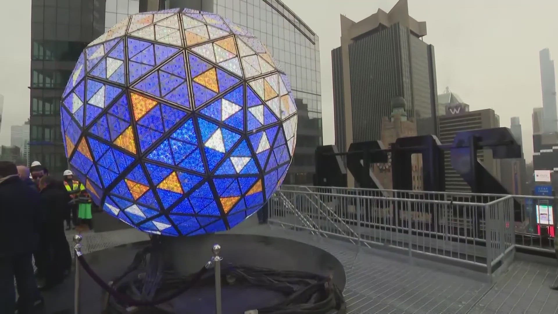 New Year's Eve ball in Times Square gets new design | kens5.com