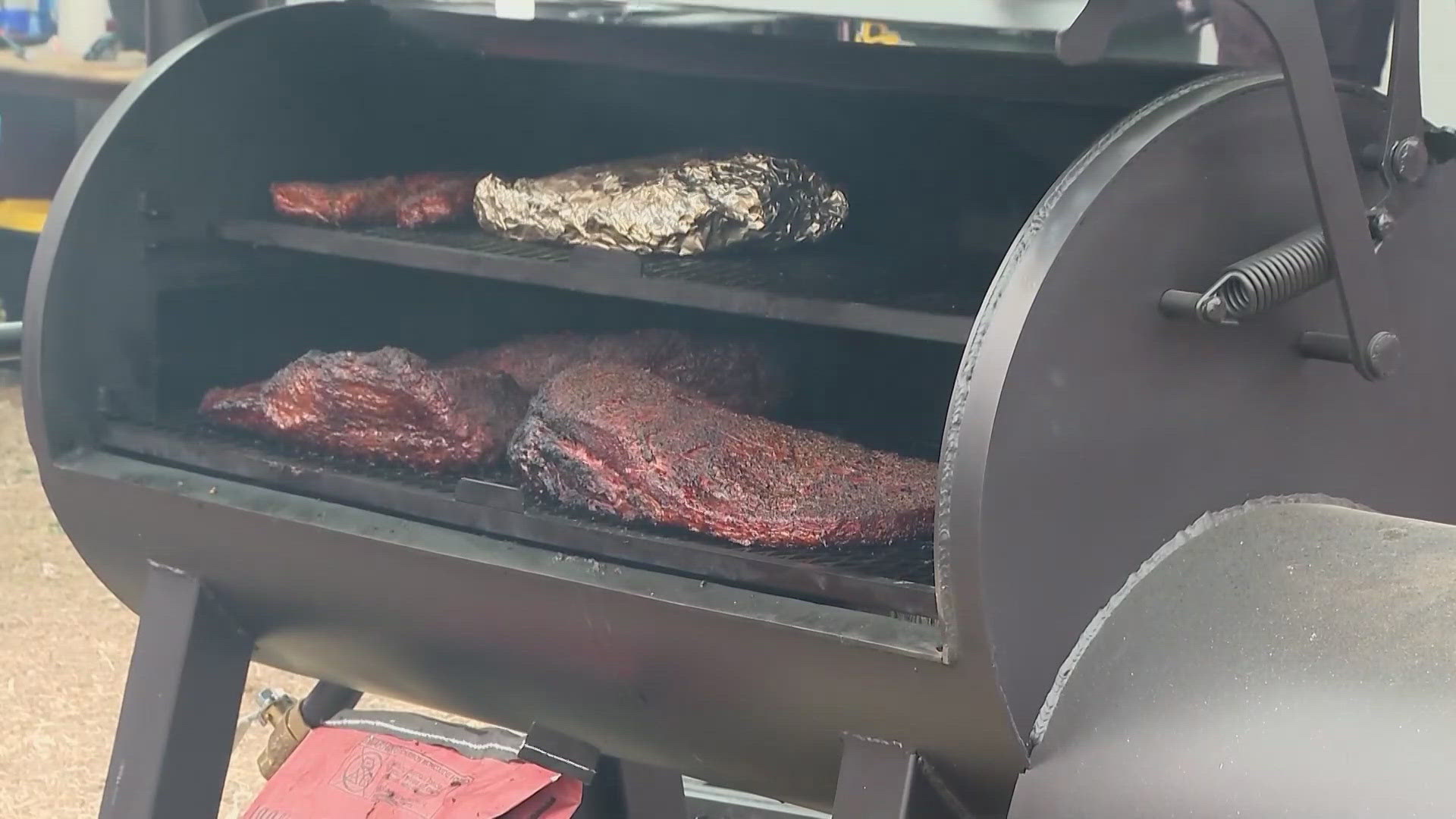 Dozens of pits fired up for annual BBQ Cook-Off | kens5.com