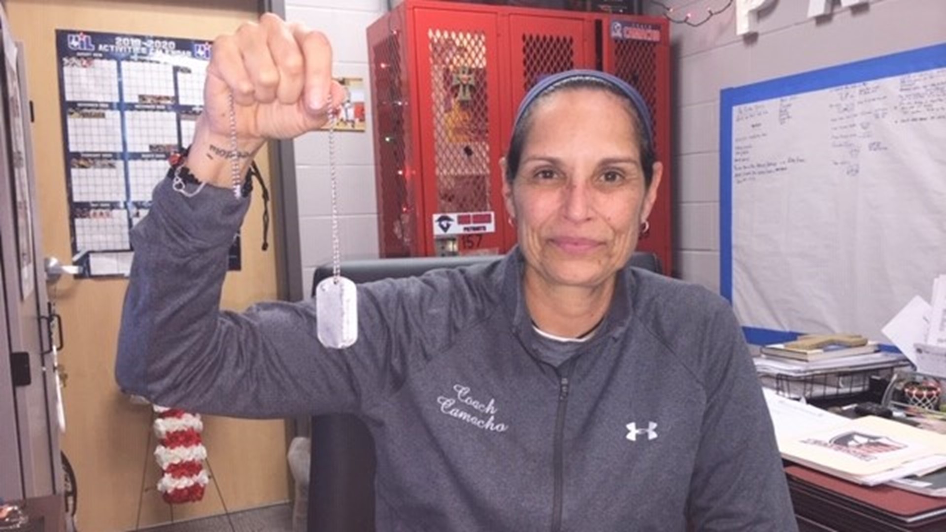 Memories of late father inspire Veterans Memorial basketball coach ...