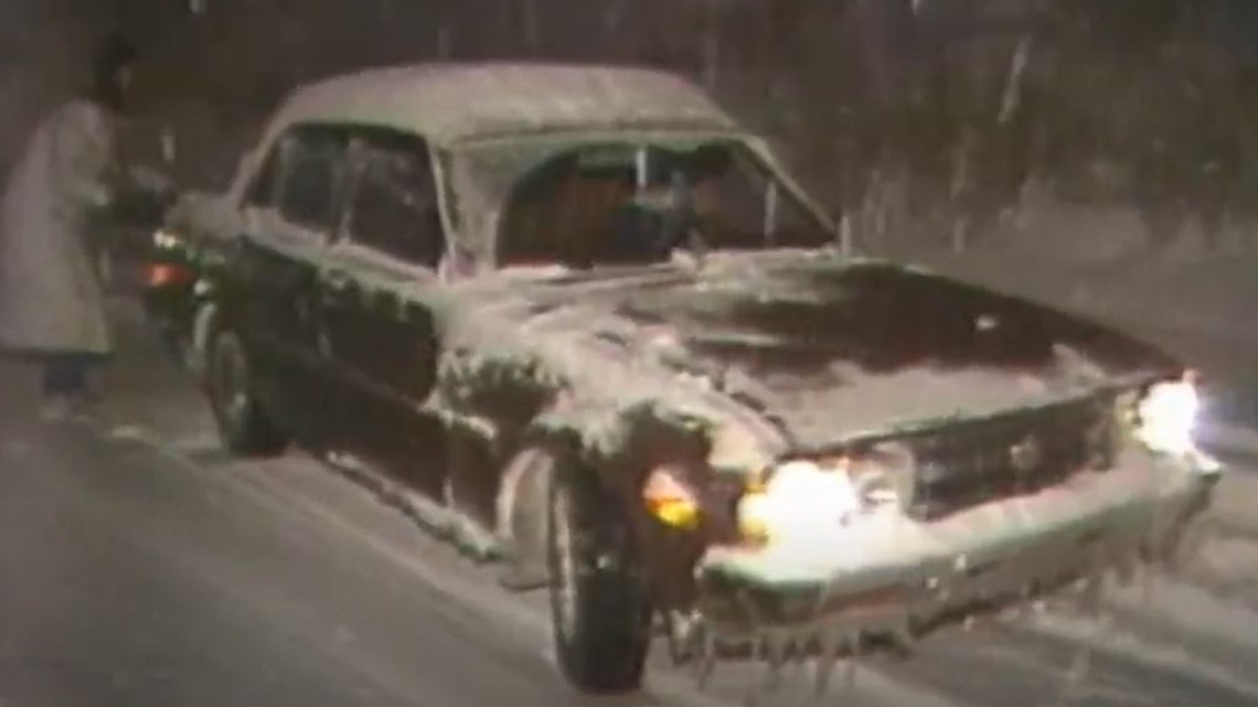 Video: Snowball fights, sledding, snowman fun during San Antonio's ...