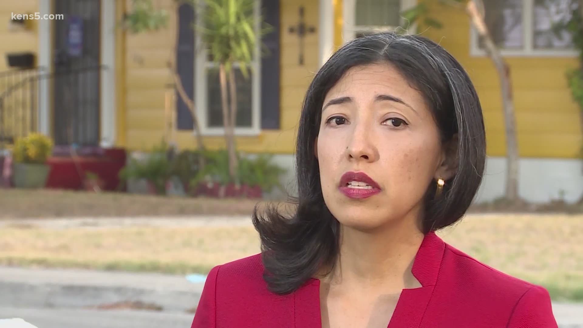 City councilwoman offers condolences to family of suspect killed at H-E ...