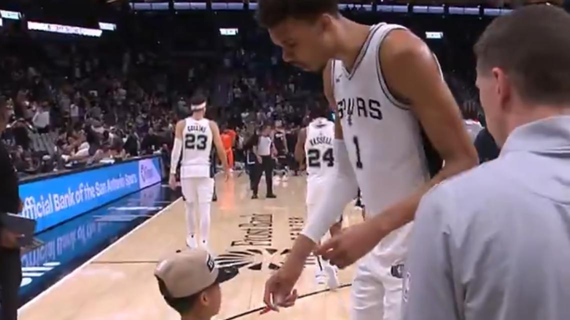 Victor Wembanyama gives young Spurs fan his game-worn jersey | kens5.com