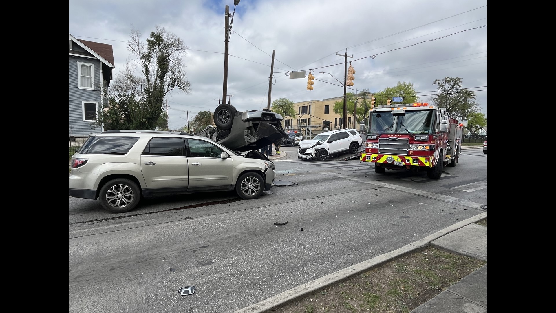 One injured after crash on southeast side of town | kens5.com