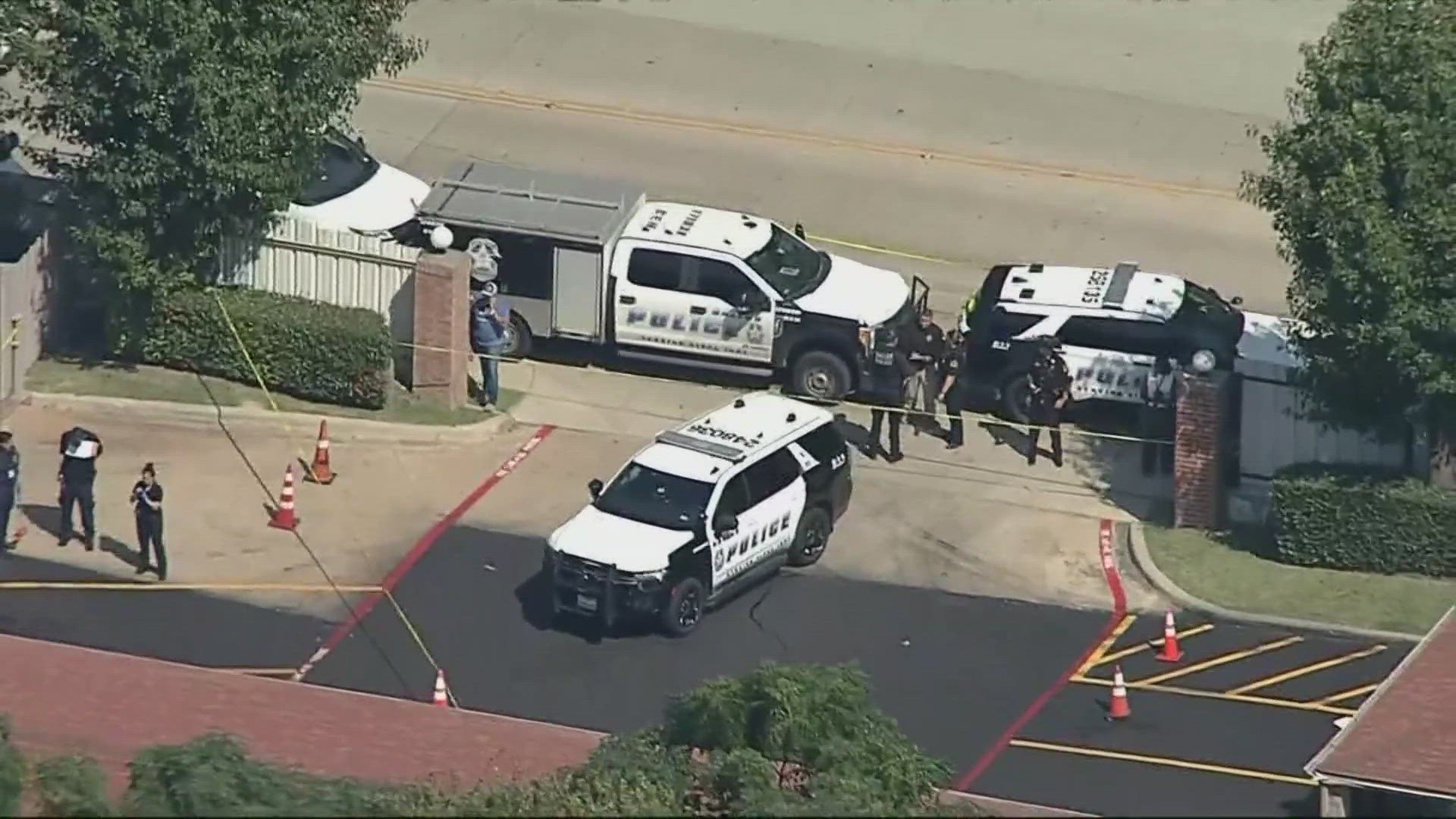 Victim beheaded in machete attack at Dallas motel, suspect in custody ...