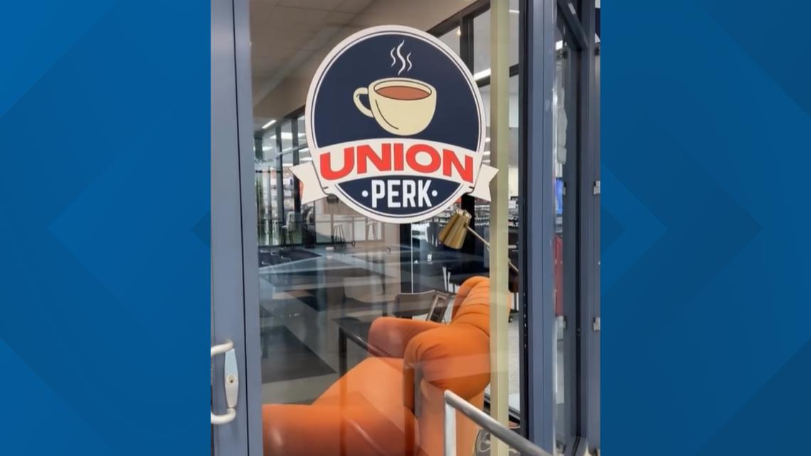 'Friends'-inspired coffee shop at UTSA | kens5.com