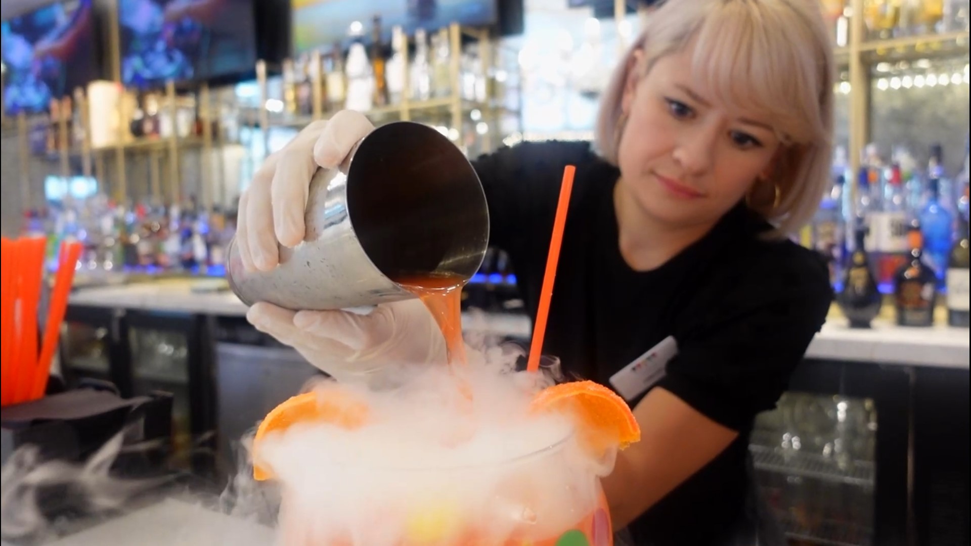 Sugar Factory San Antonio: Insane milkshakes, rainbow sliders | kens5.com