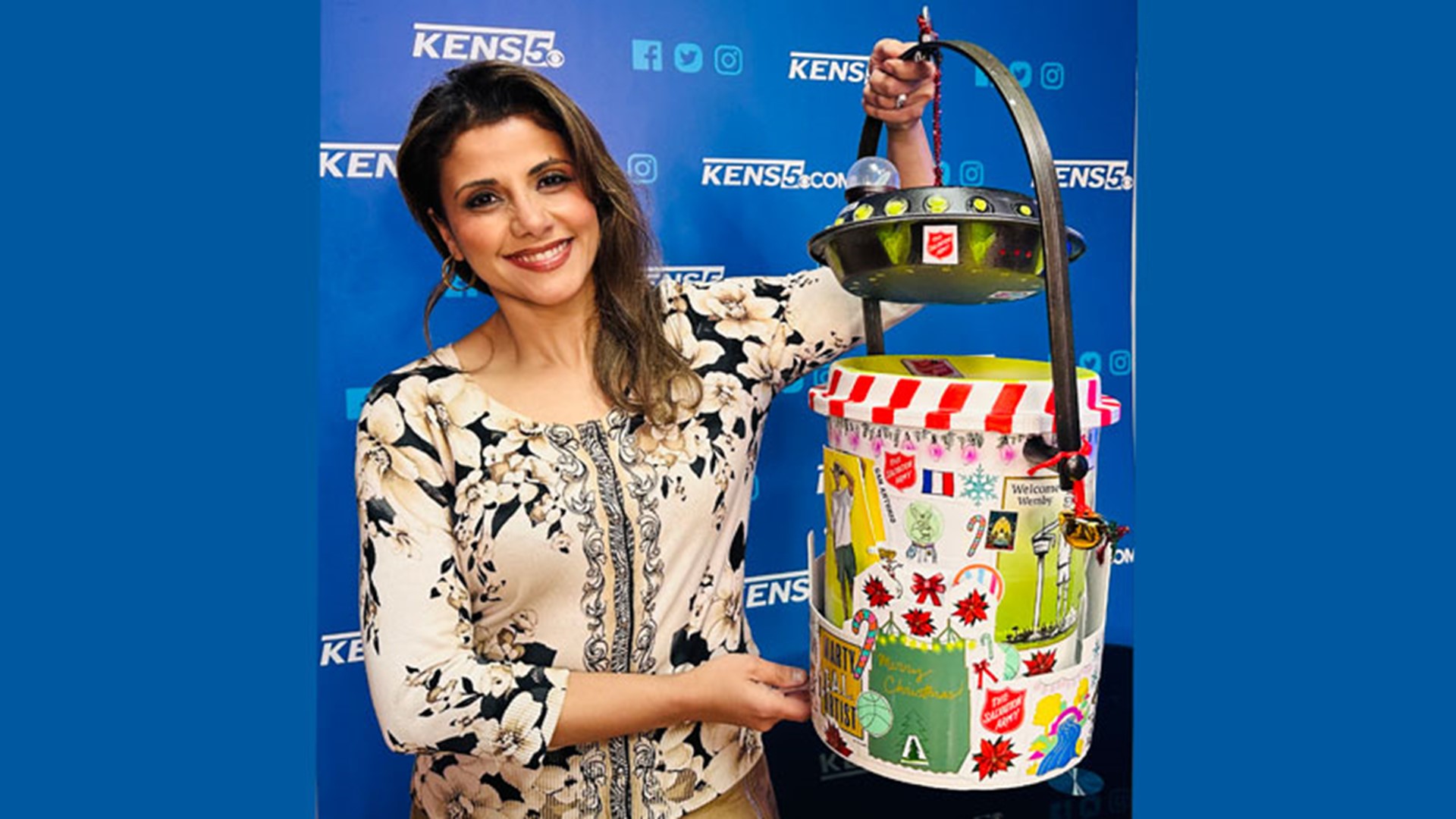 Sarah's 'Wemby / Alien' Kettle: Help the Salvation Army and you could ...