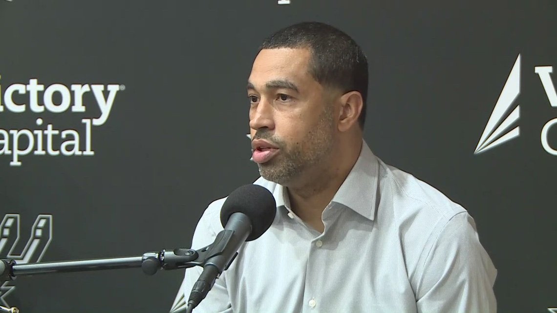 Spurs GM Brian Wright doesn't discuss controversial Dillingham trade ...