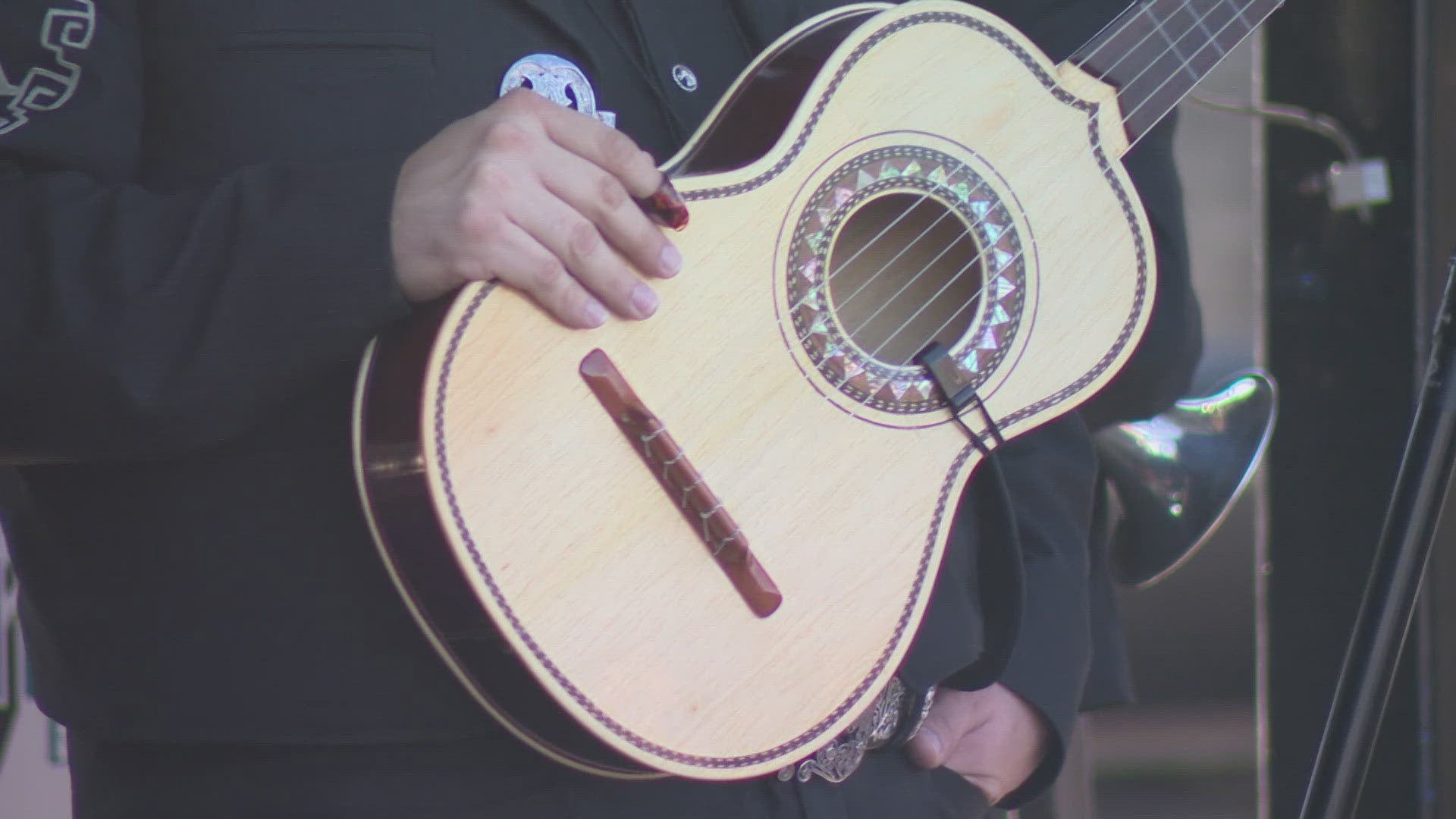 Tejano artist Ram Herrera honored in cancer awareness benefit | kens5.com