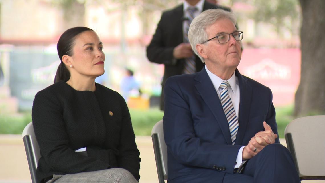 'We stand at the half-point': Mayor Jones, Lt. Gov. Patrick help mark ...