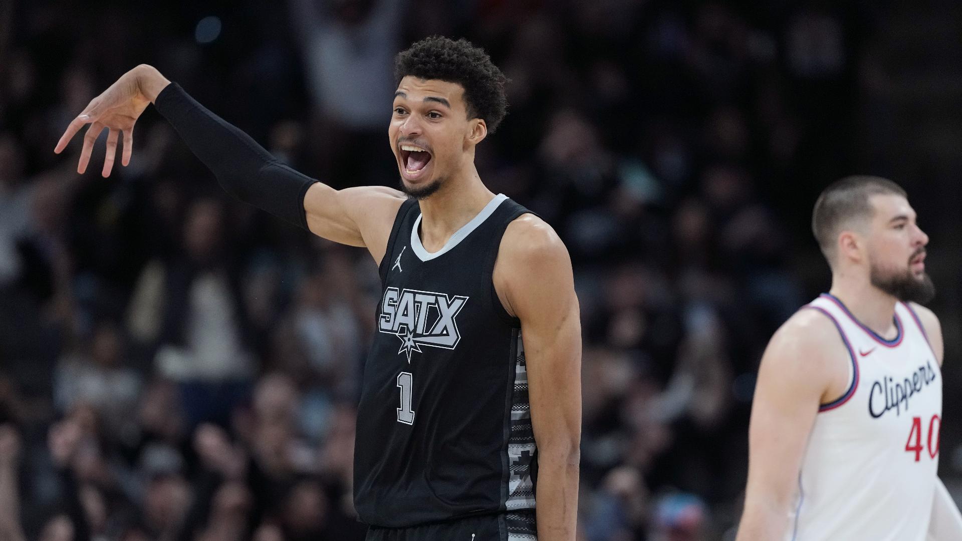 San Antonio Spurs sign Bismack Biyombo | kens5.com