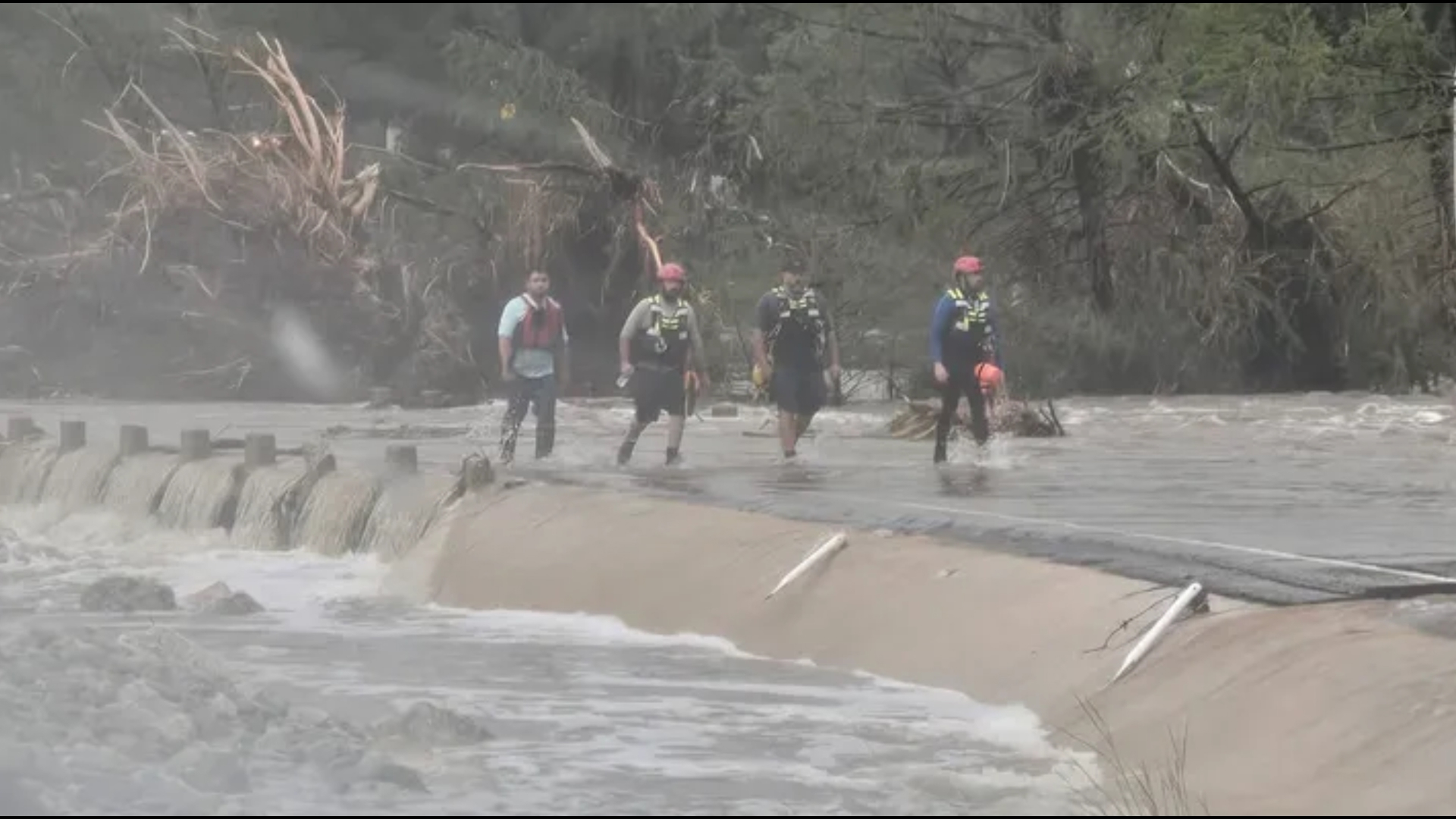 Mountain Home volunteer firefighters rescue 1,000 from Texas floods ...