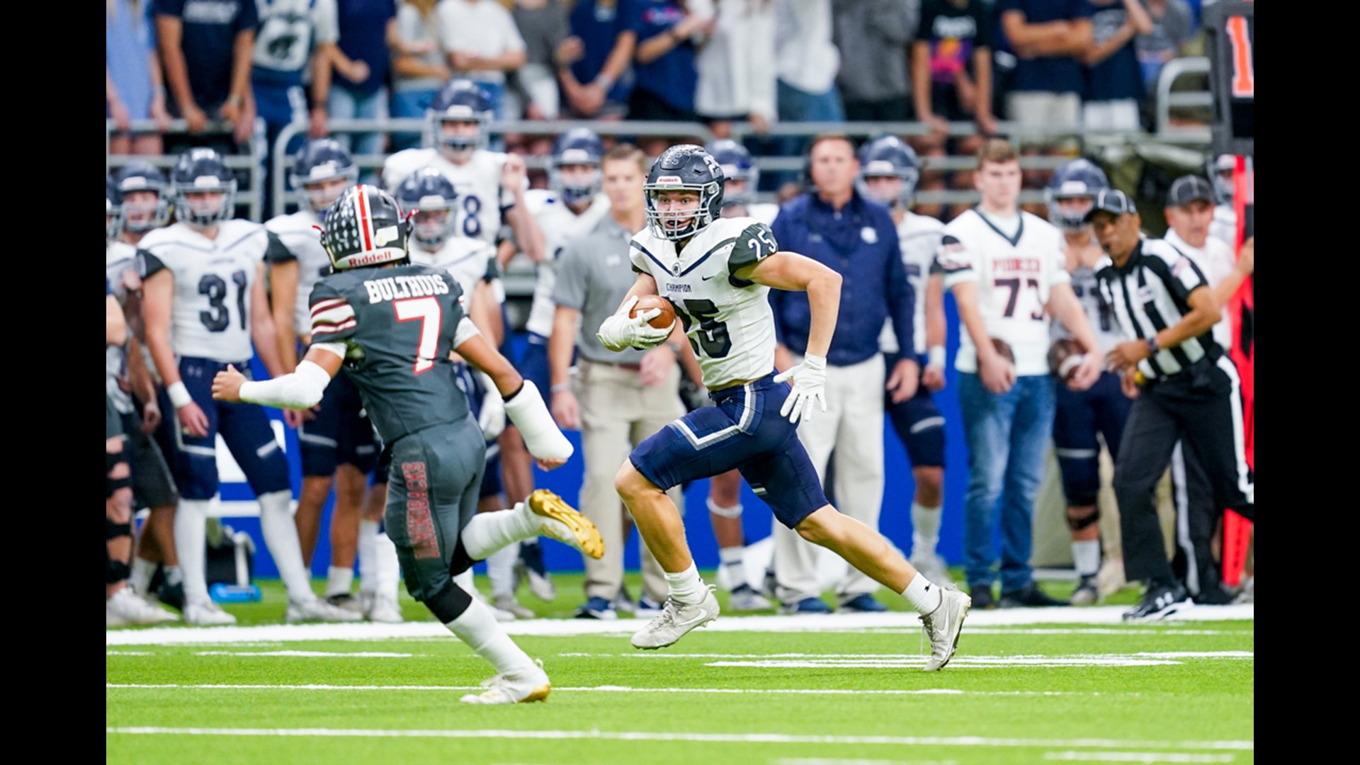Boerne Champion survives OT playoff match to advance | kens5.com