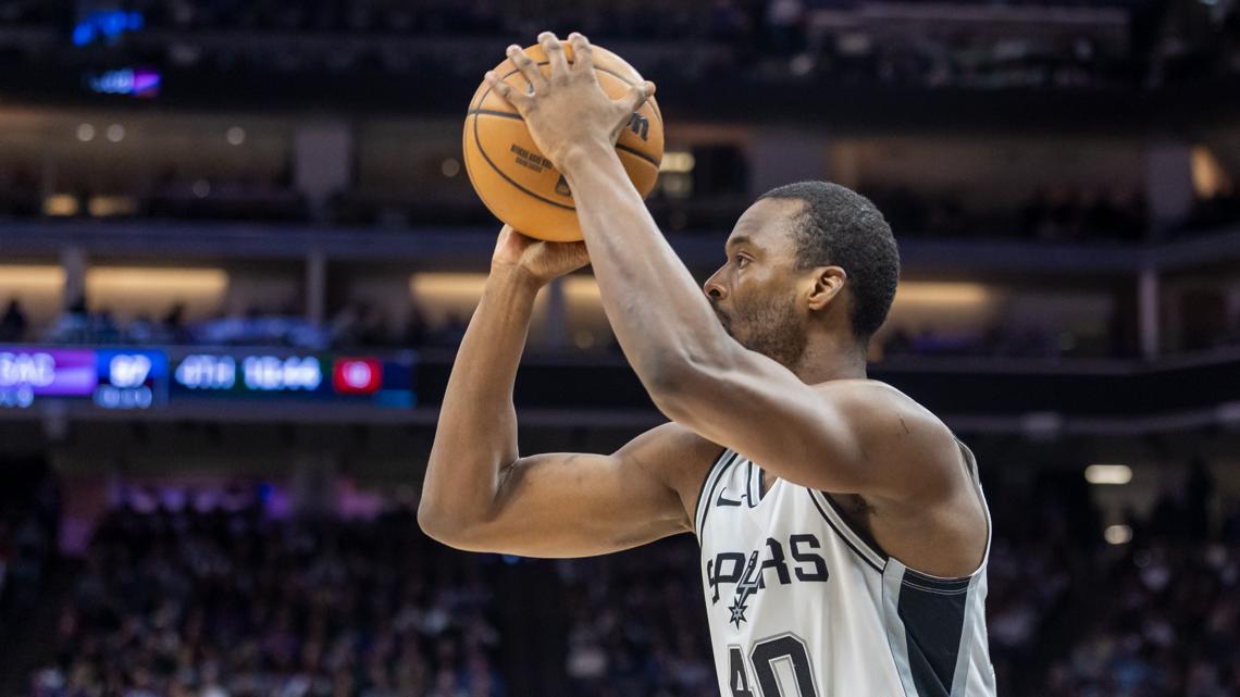 Spurs' Harrison Barnes is coming up big from the three-point line ...
