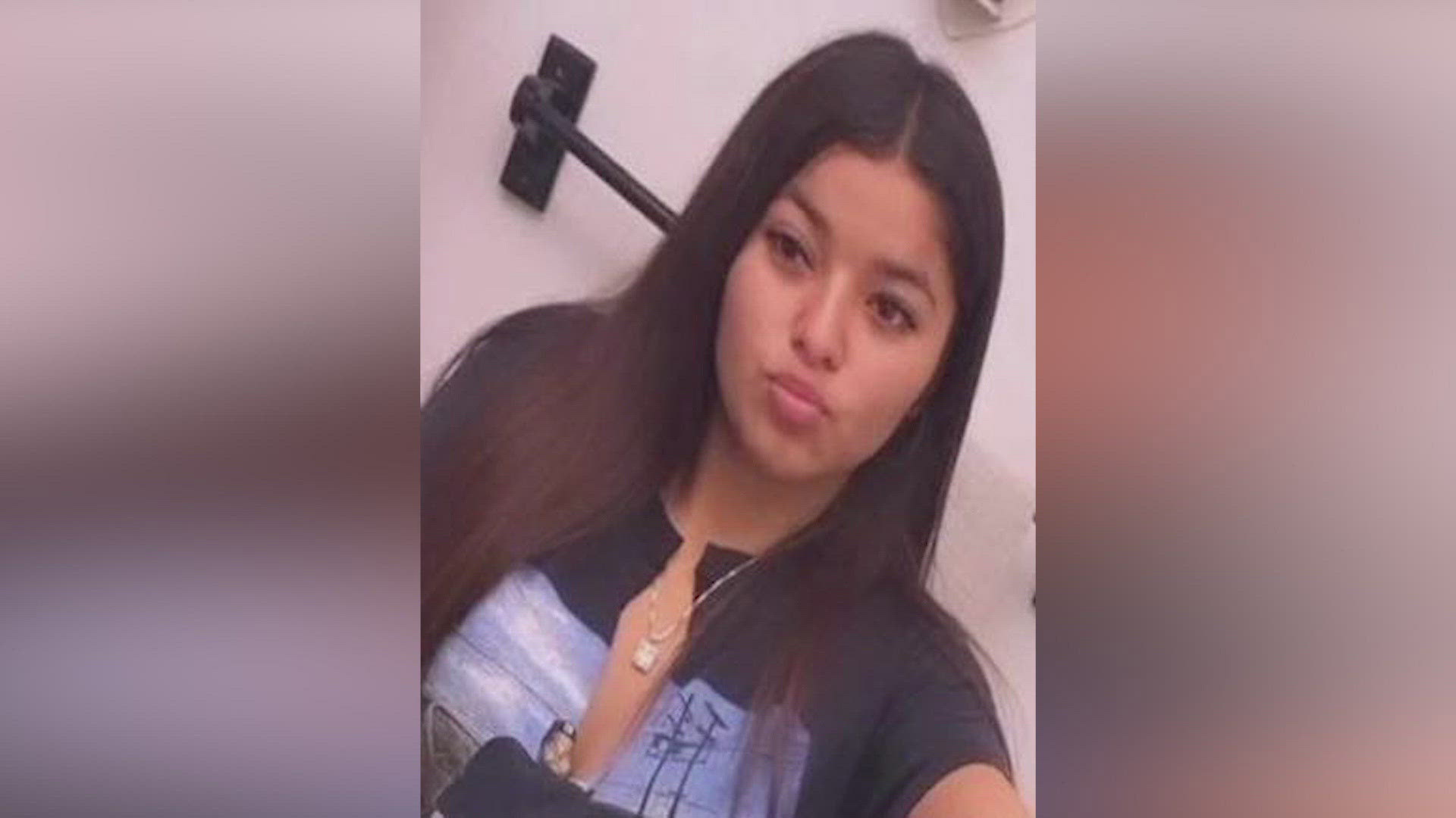BCSO searching for missing 17-year-old girl last seen in Converse ...