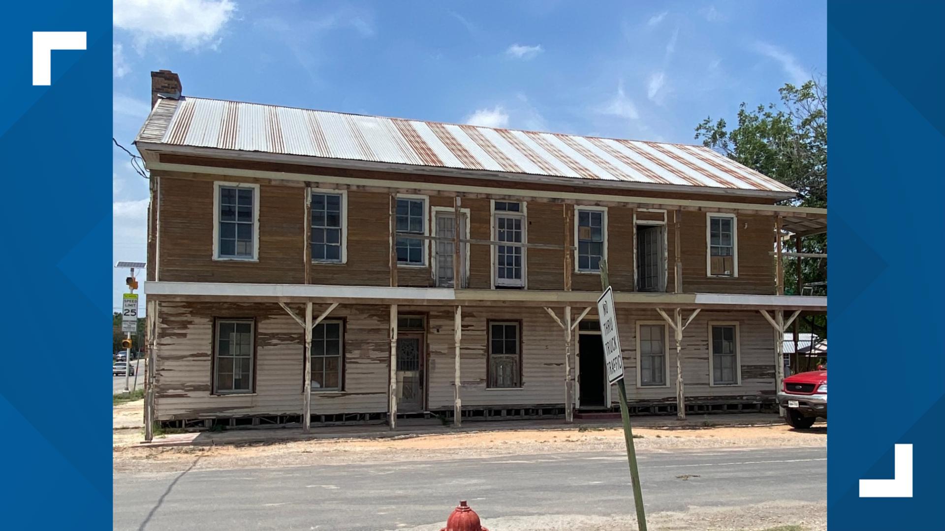 Acadiana Cafe reopens in new space after closing San Antonio restaurant ...