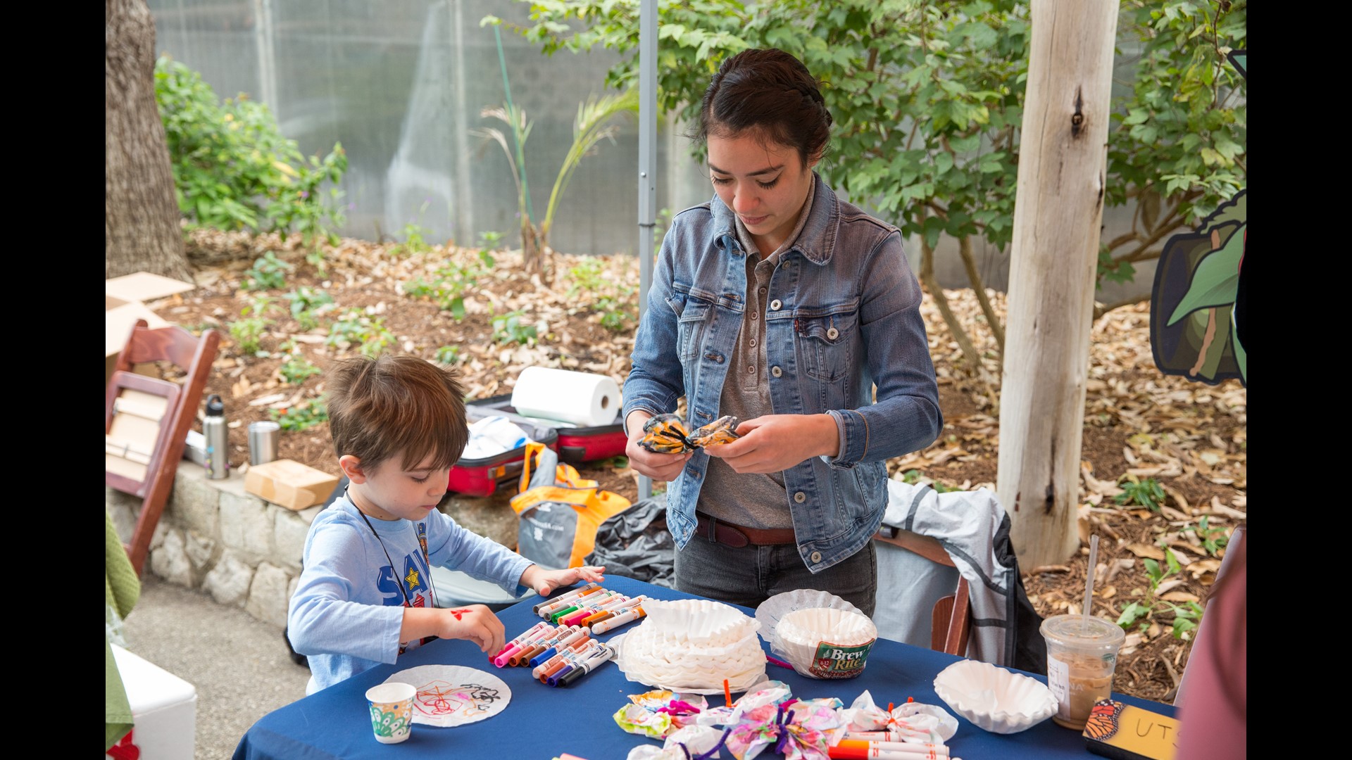 Spring is in the air: Check out what's buzzing at the zoo | kens5.com