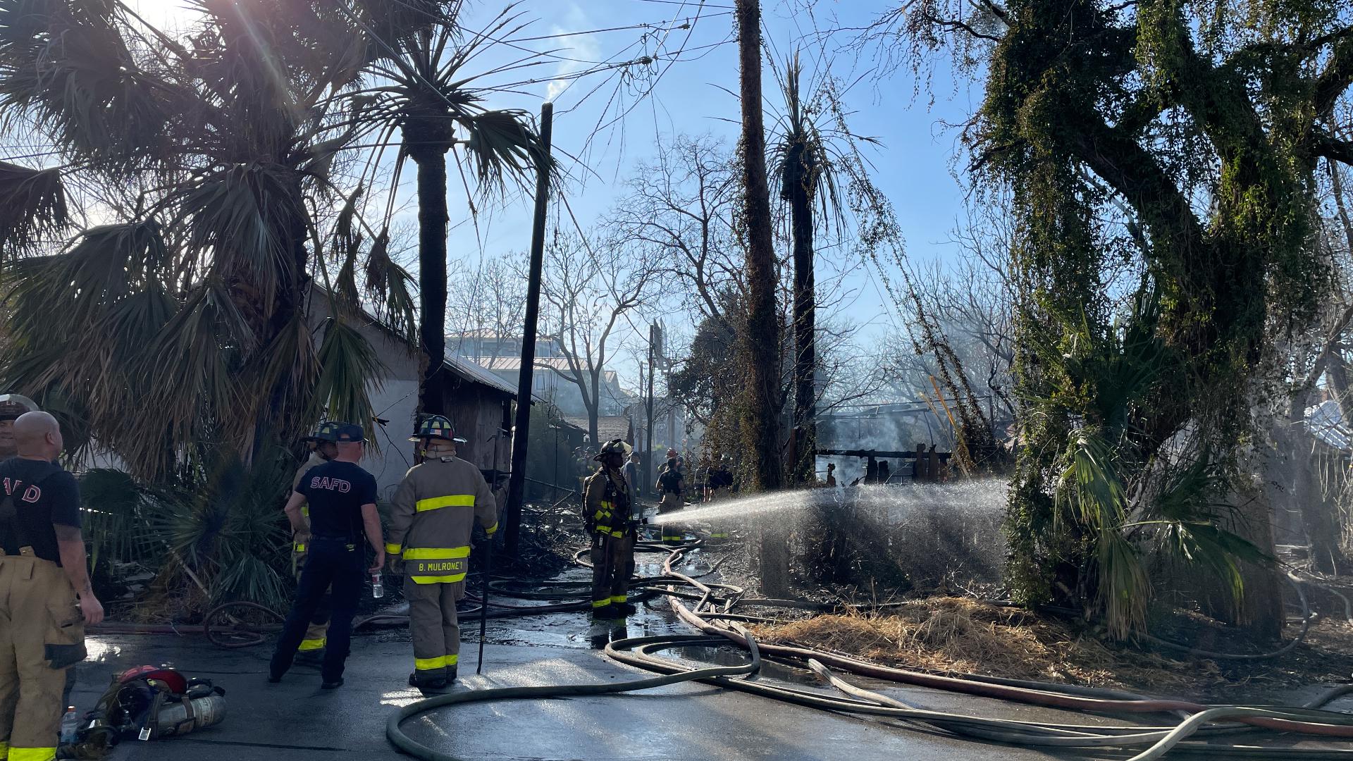 North-side fire results in damage to four properties, SAFD says | kens5.com