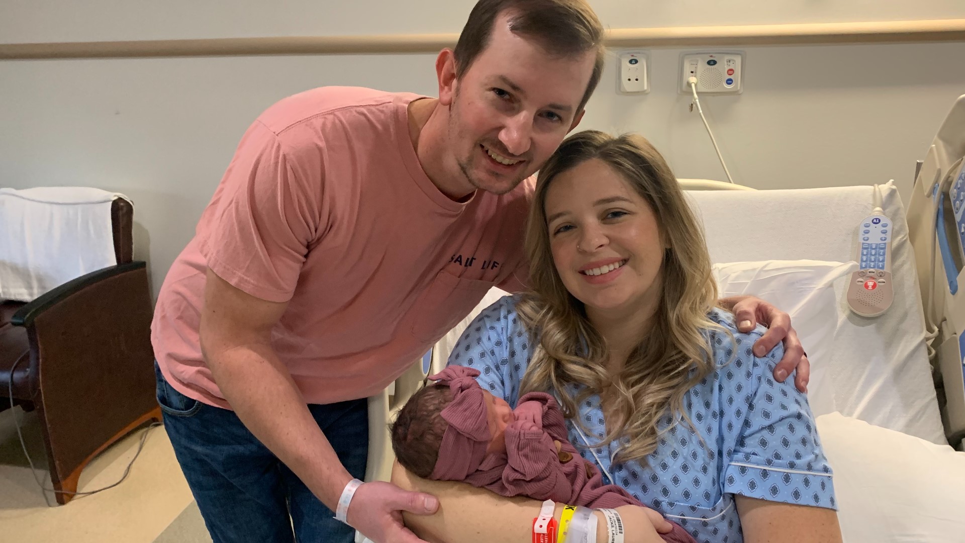 Baby born 2 seconds after midnight in SA, first of New Year | kens5.com