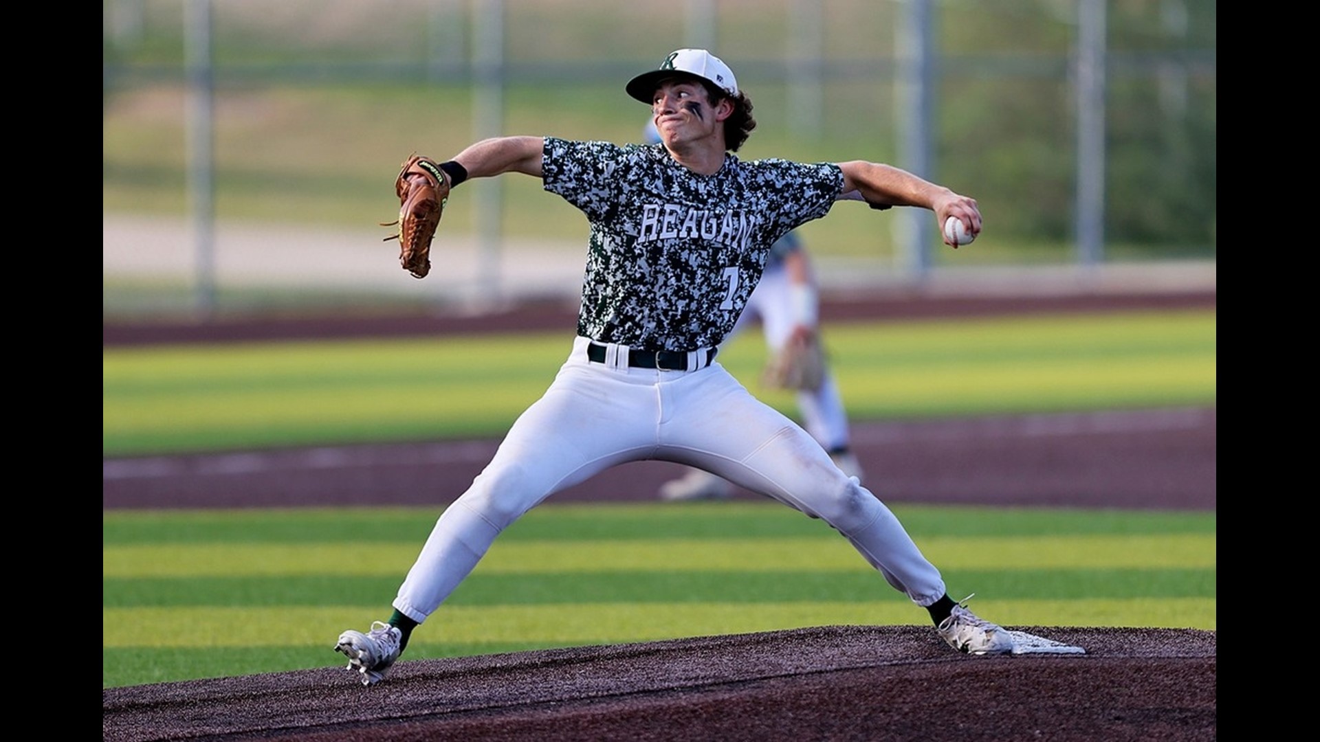 Photos: Reagan Rattlers head to state after victory against Austin Lake ...