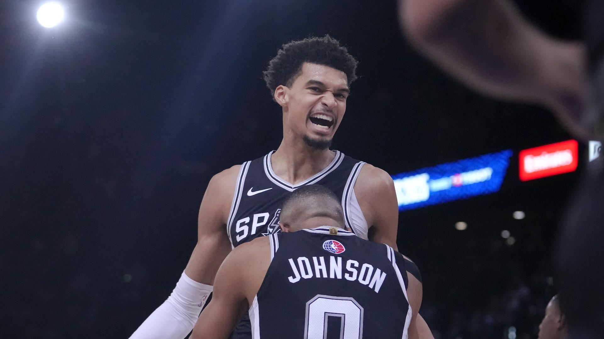 LOOK: San Antonio Spurs reveal new court design in Nanterre, boosting ...