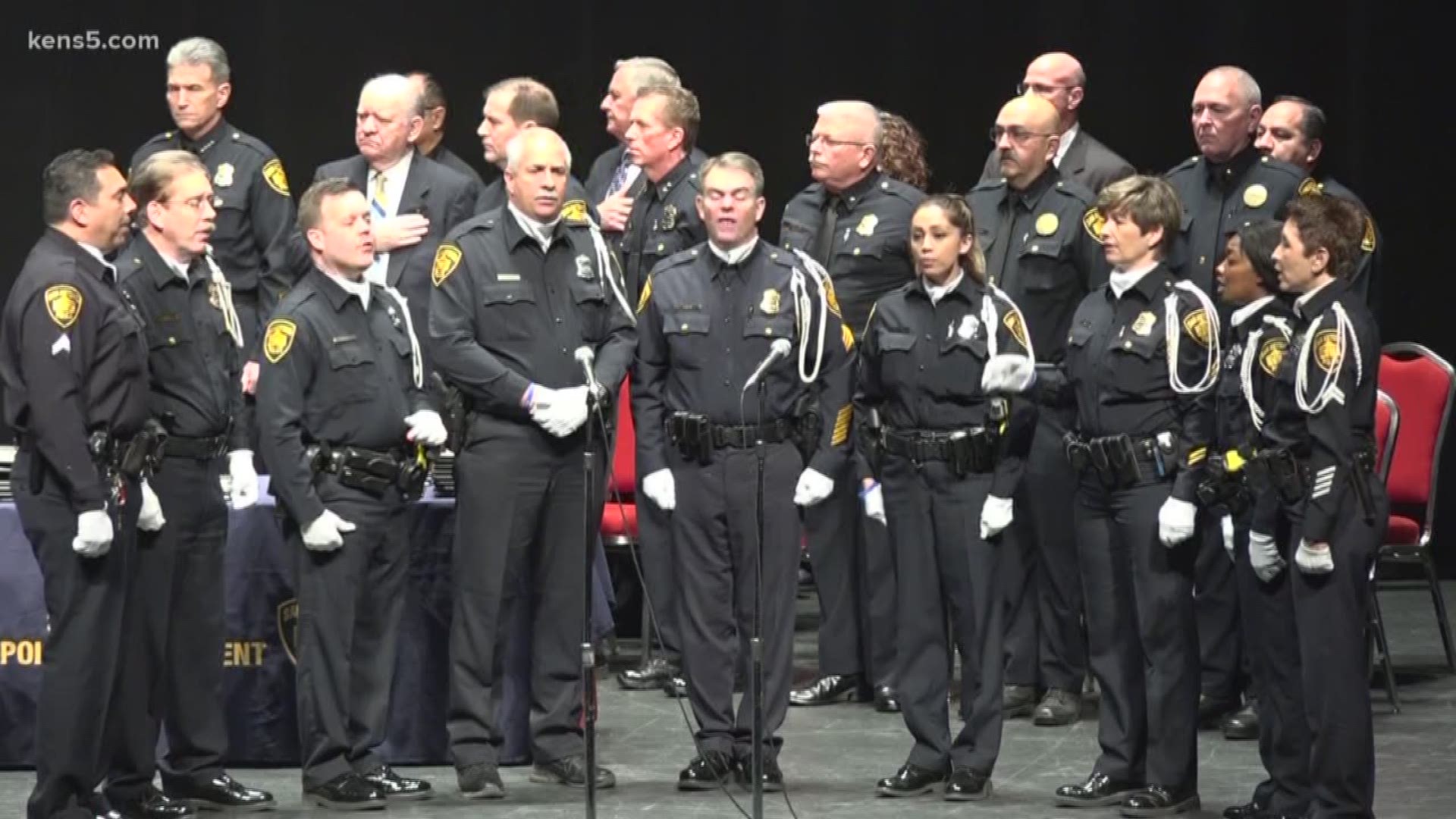 SAPD holds annual awards ceremony and gives two "Purple Hearts" | kens5.com