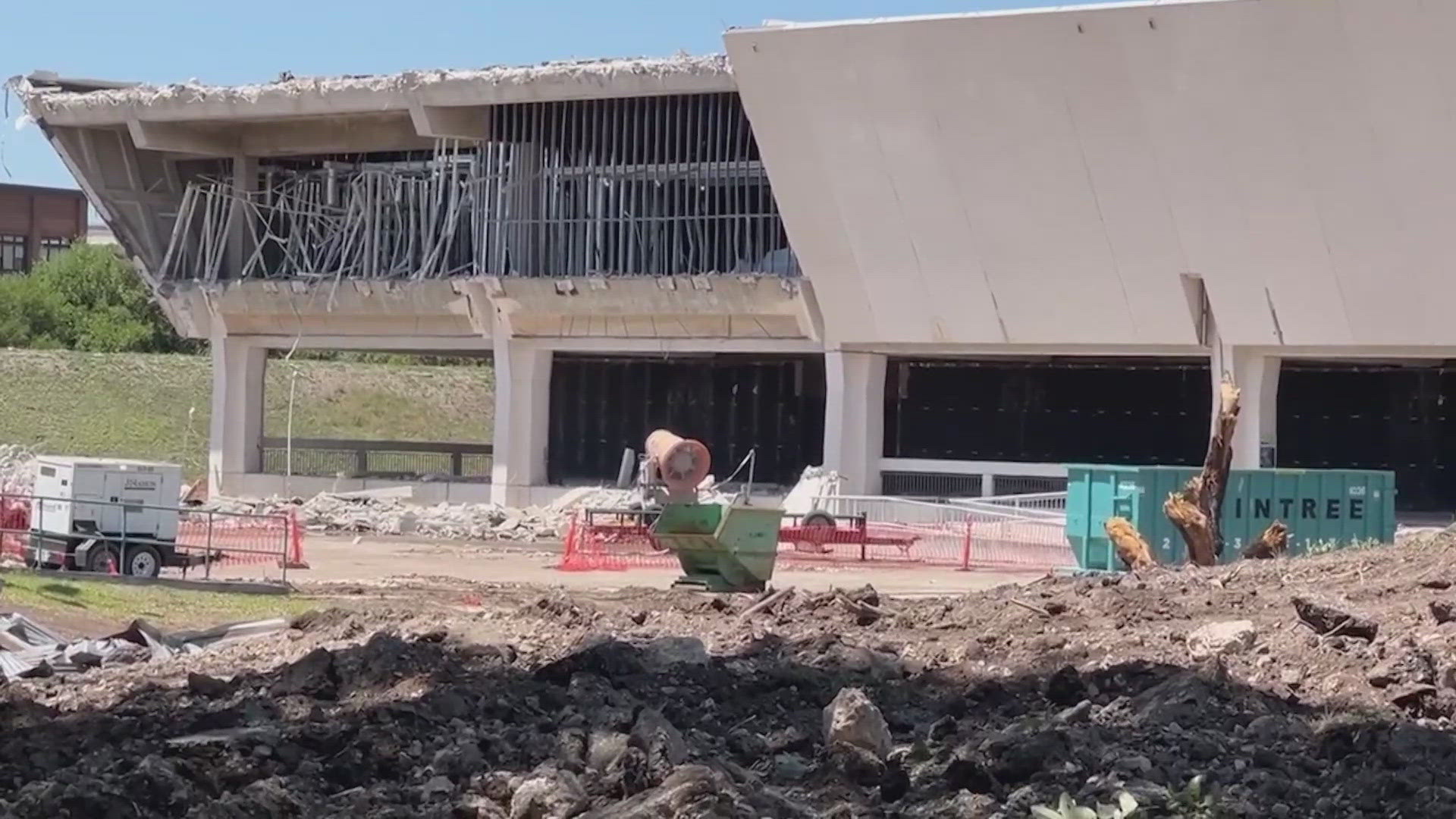 UTSA building work sparks protest from preservation group | kens5.com