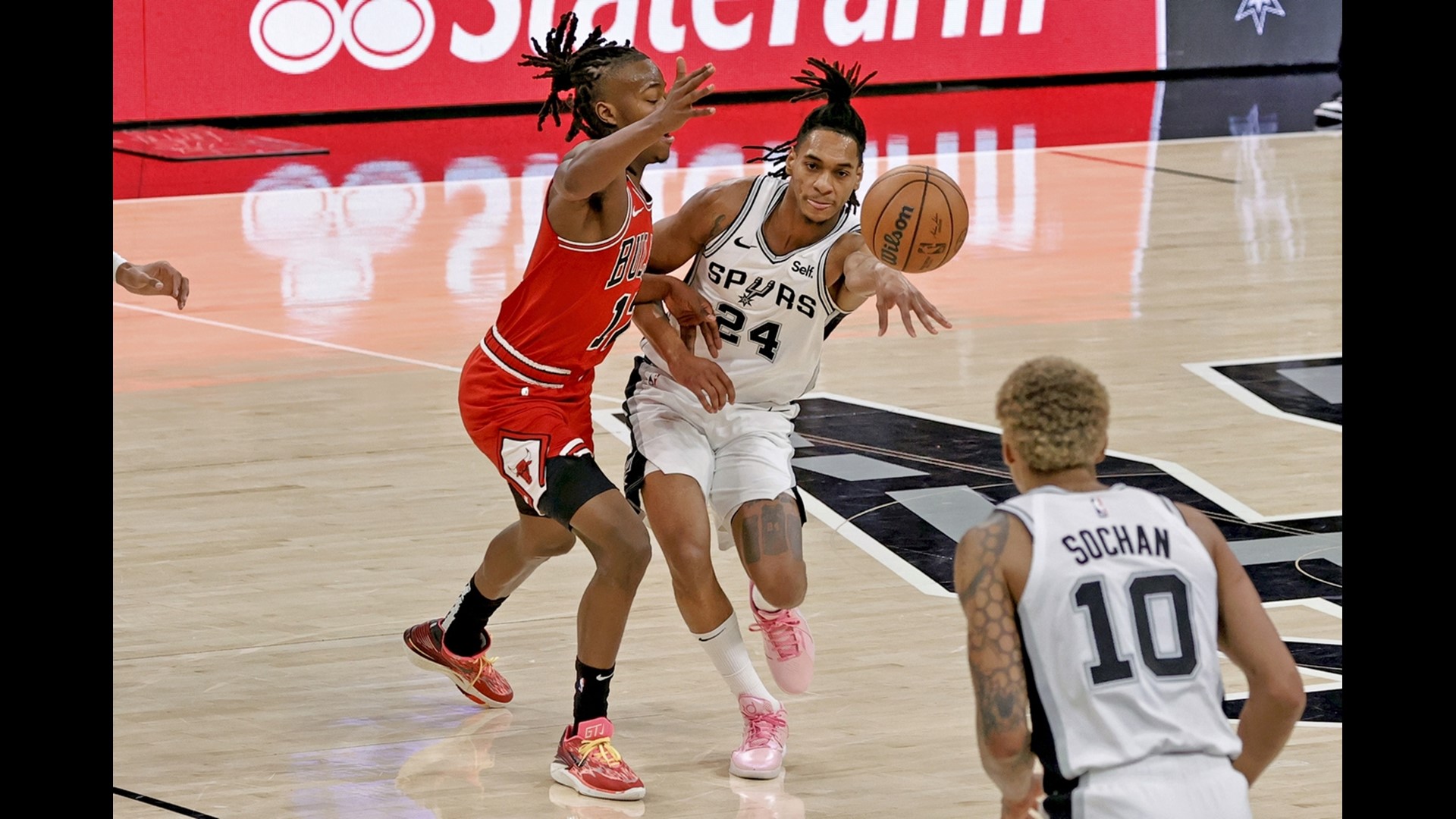 Tre Jones shines on career night, but Wemby watches as Spurs fall to ...