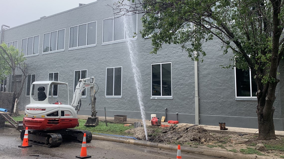 Water main break causes water to shoot 30 feet in the air outside ...