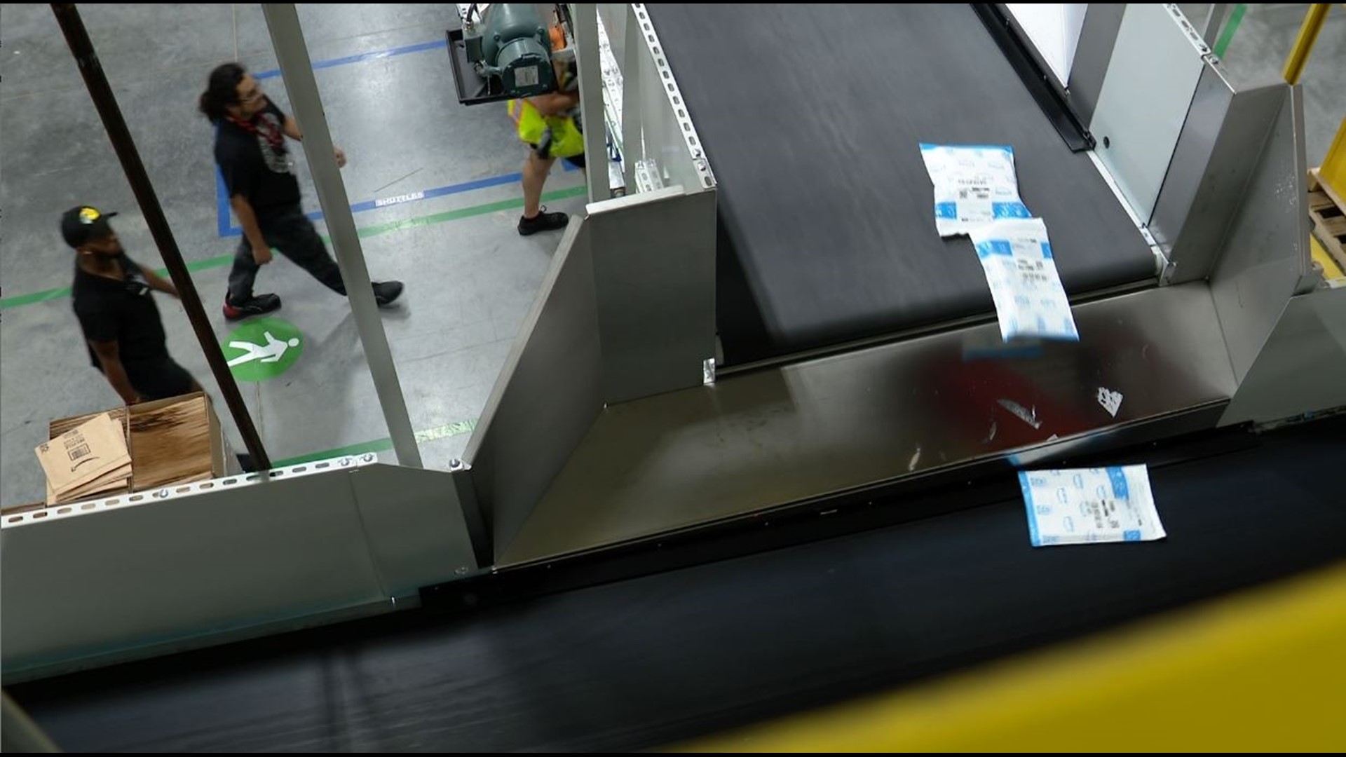 An inside look at San Antonio's first Amazon Robotics Fulfillment ...