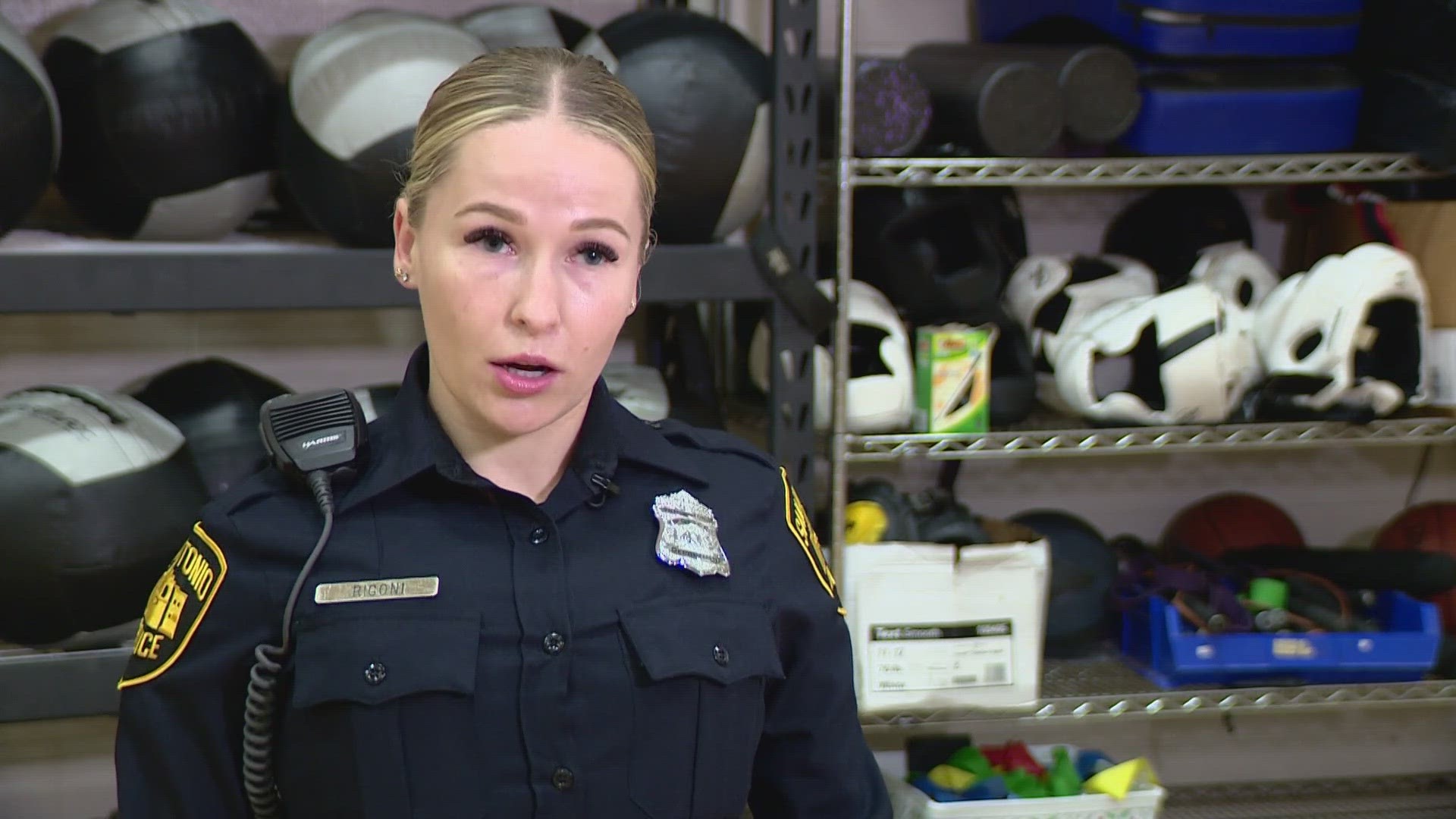 Former Bexar County deputy arrested for allegedly smuggling drugs into ...