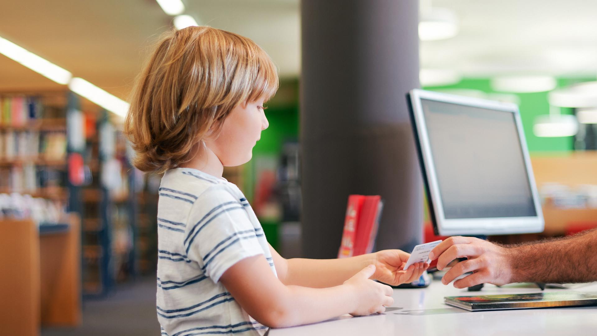 BiblioTech aims for world record library sign-ups | kens5.com