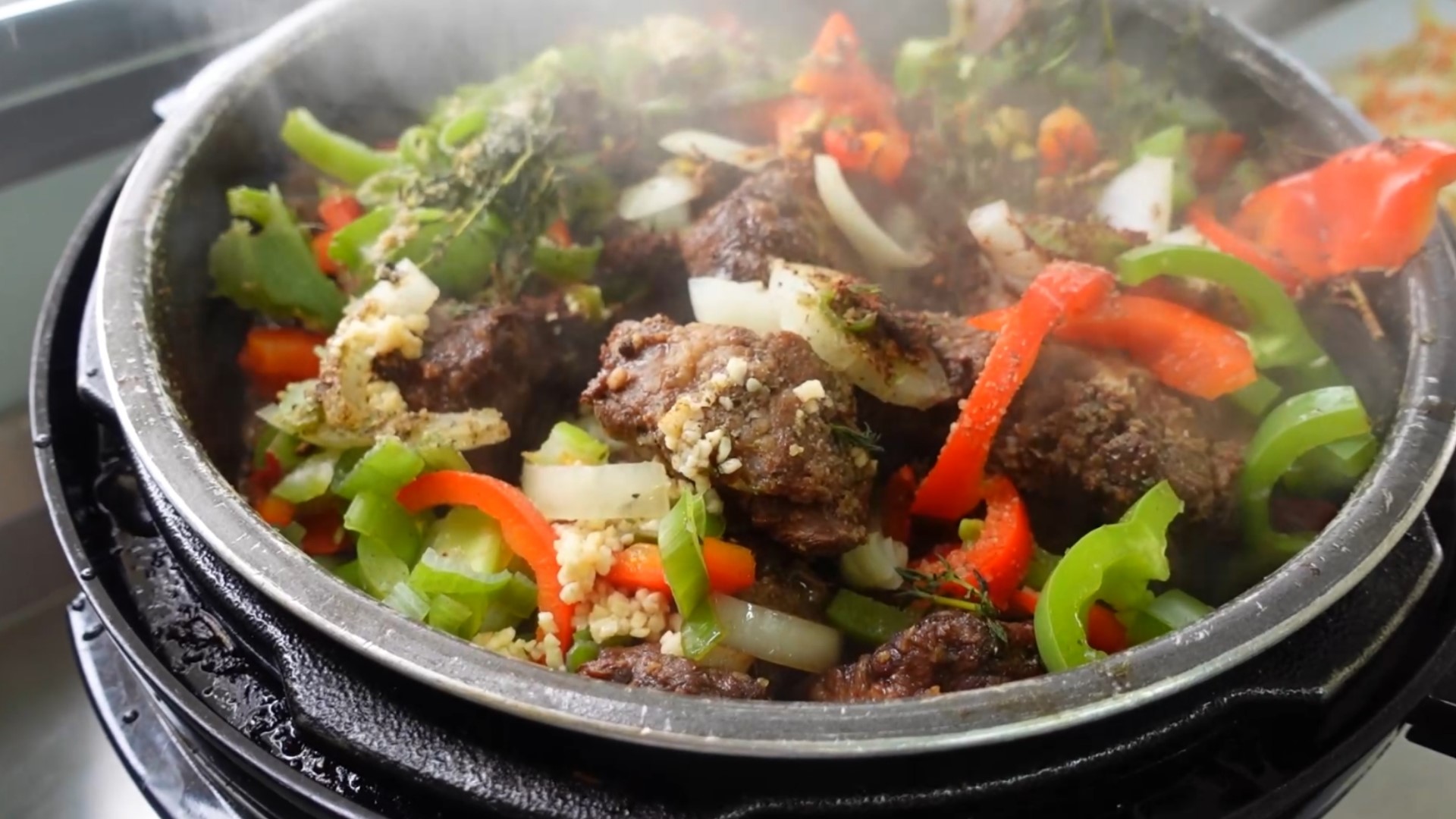 Caribbean Delight food truck serving tasty oxtail in San Antonio ...