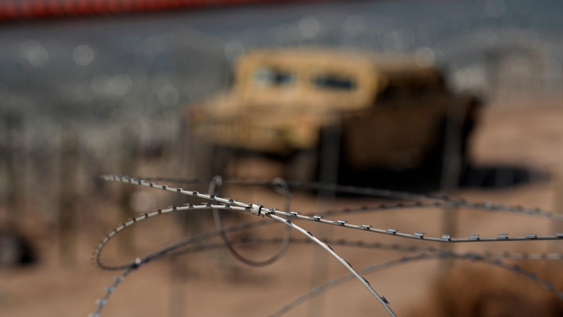 On border security, Gov. Abbott says states have the right to defend ...