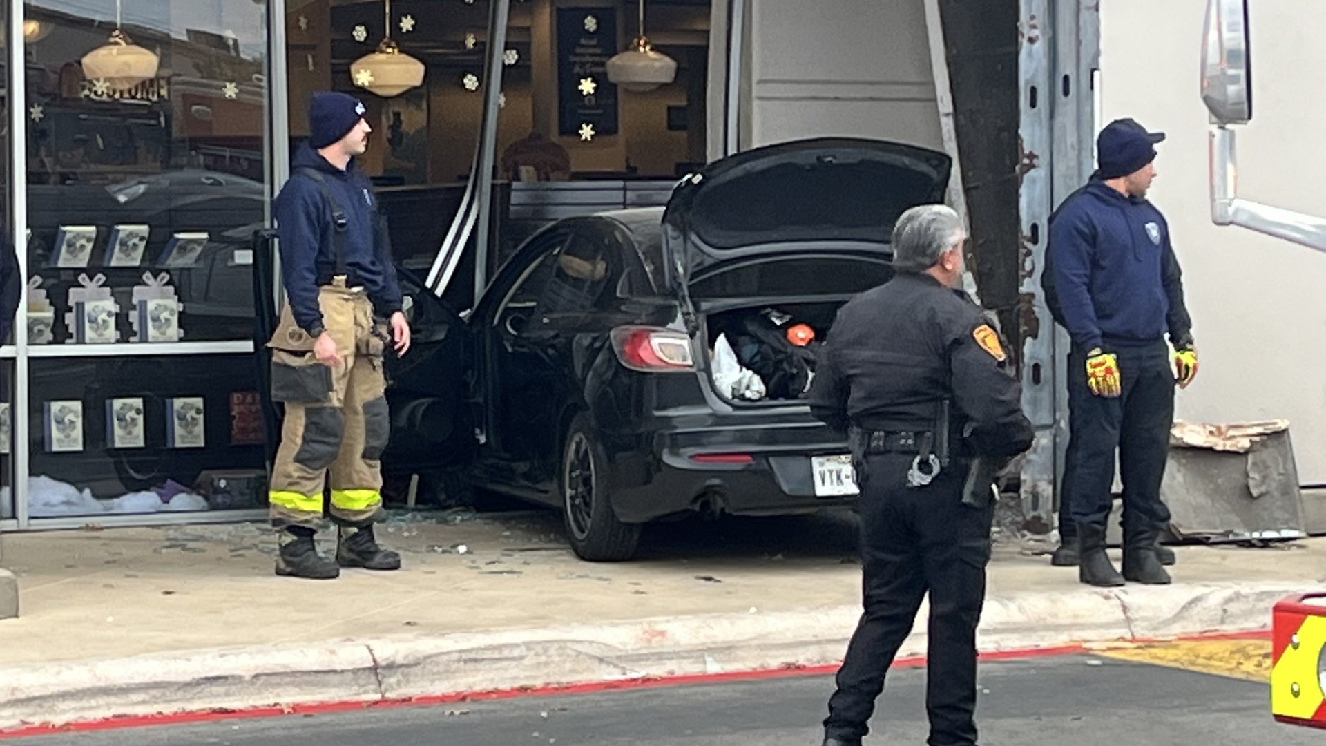 Car crashes into Barnes and Noble on northwest side | kens5.com