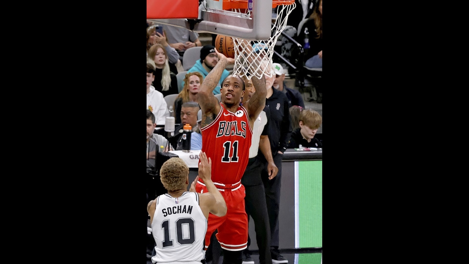 Tre Jones shines on career night, but Wemby watches as Spurs fall to ...