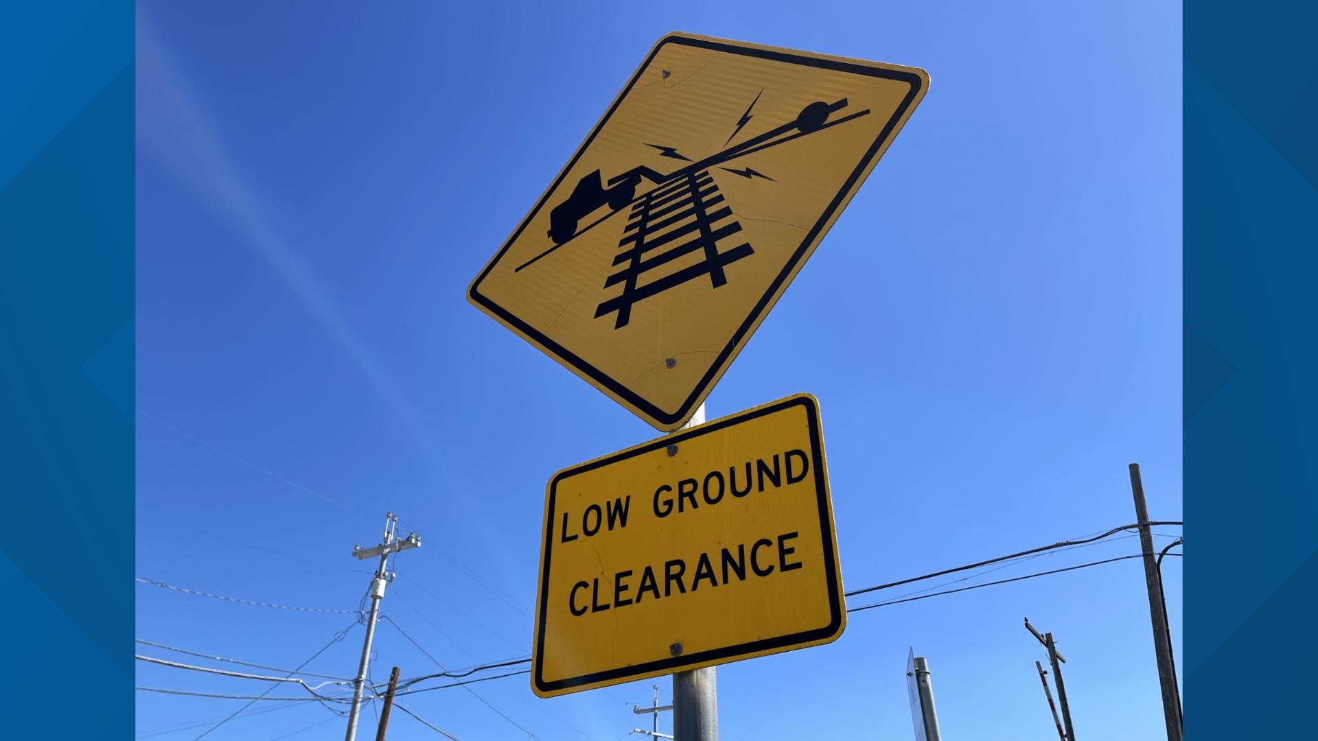 Train smashes big rig in Schertz; driver ticketed after 'high centering ...