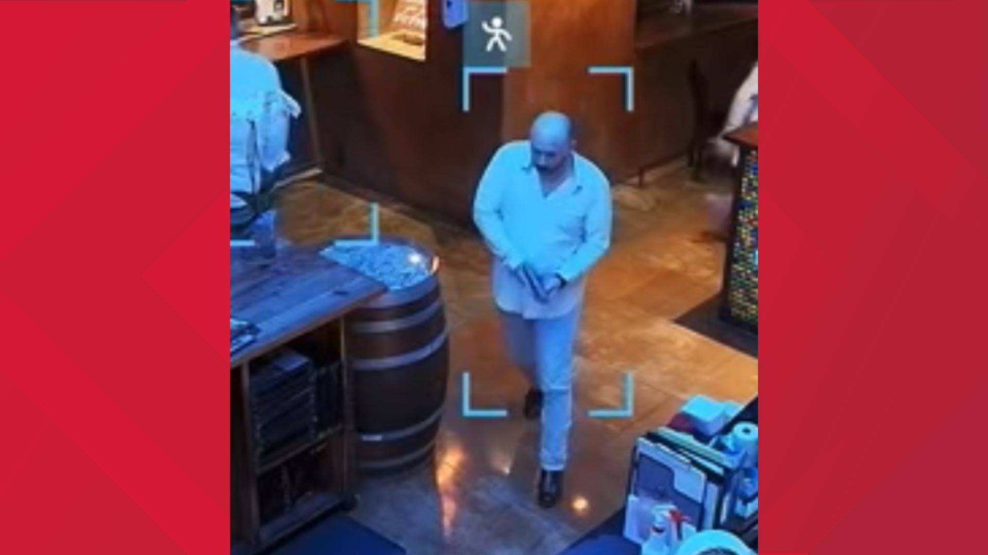 Suspect flees after shooting at Shavano Park restaurant | kens5.com