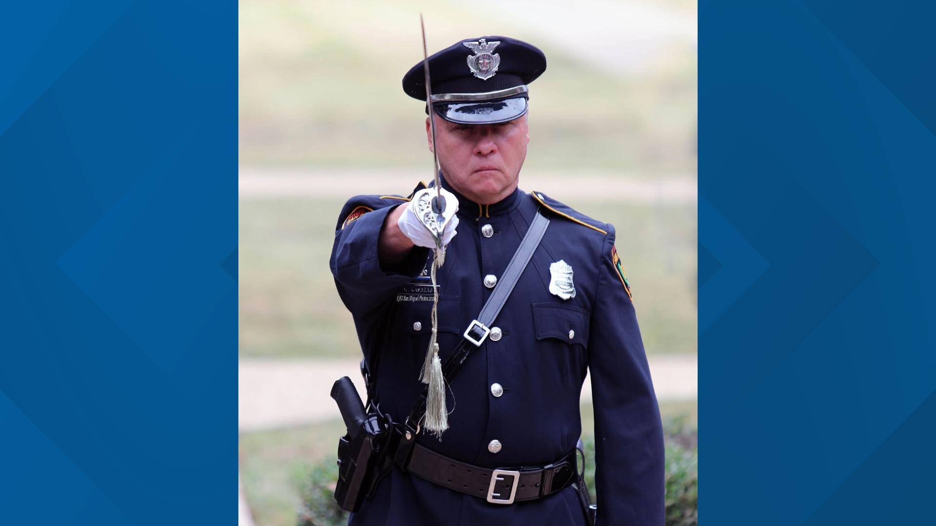 SAPD officer accidentally fatally shoots himself outside elementary school | kens5.com