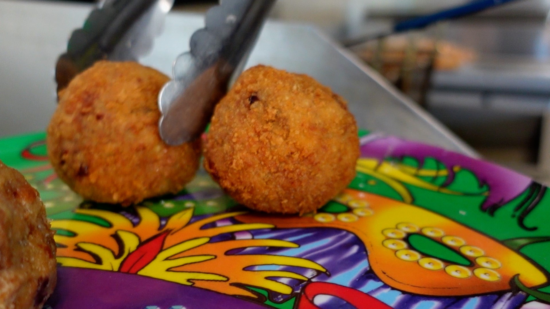 NOLA Bayou Bites: Texas food truck serving New Orleans cuisine | kens5.com