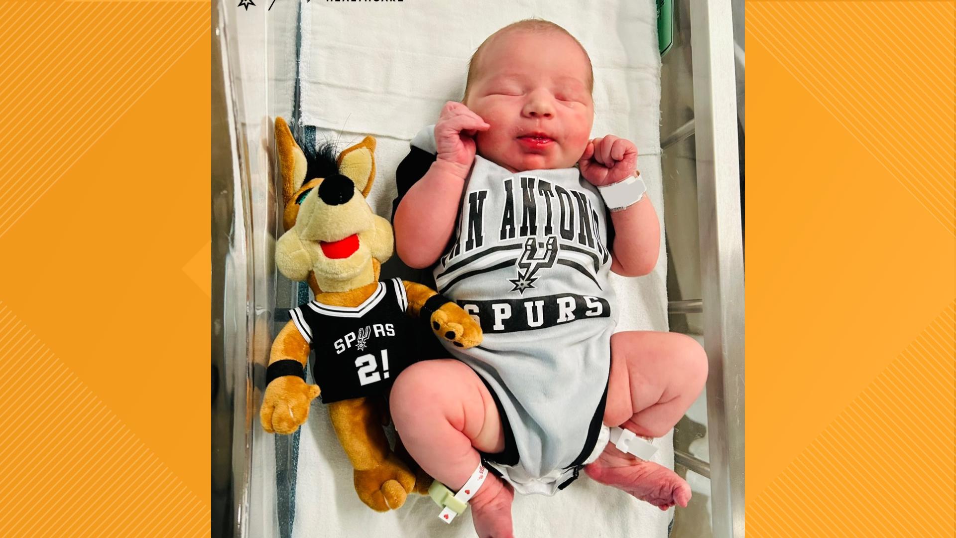 Spurs welcome newborn fans in 2025 Draft Day celebration | kens5.com