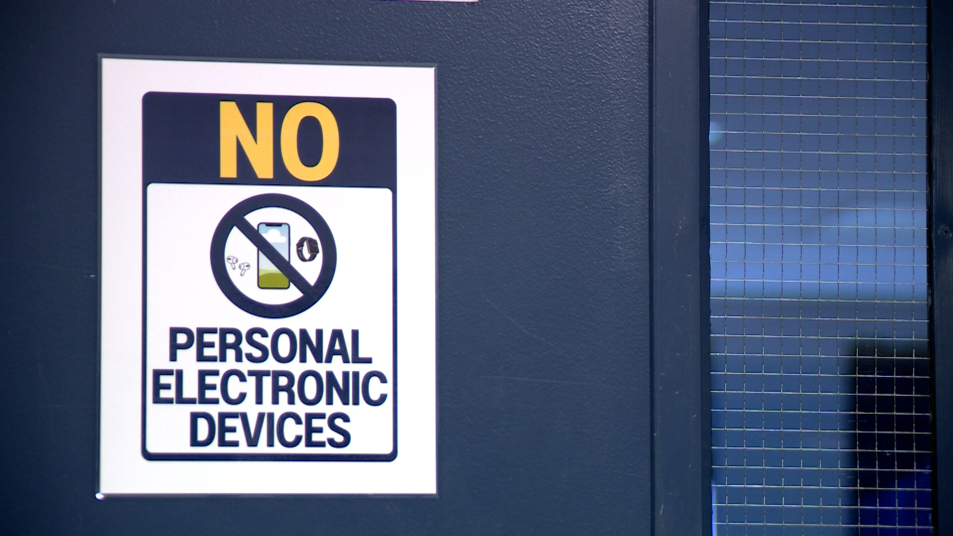 Districts finalizing new policies after lawmakers ban cell phones in ...