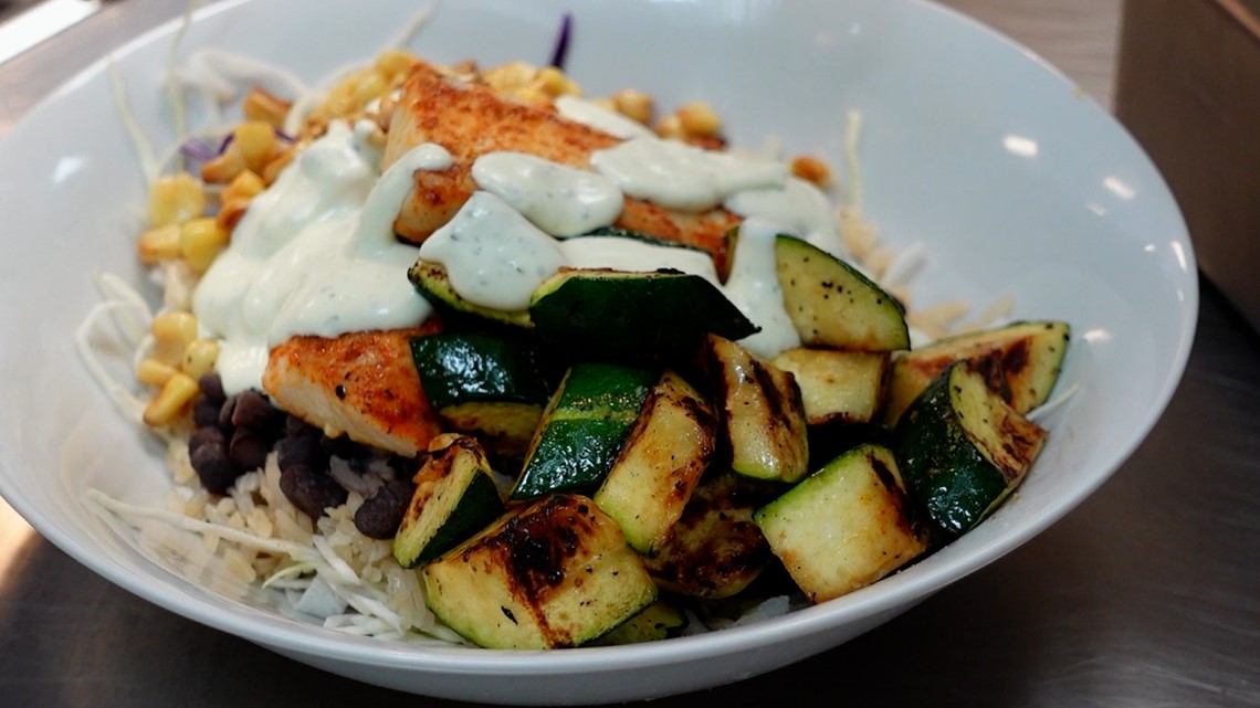 Sabores Cali-Baja Mexican Grill serving San Antonio big plates | kens5.com