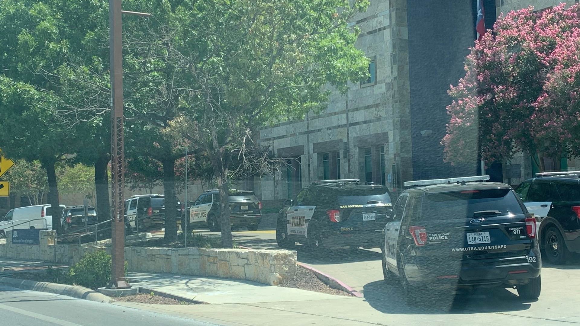 All clear given after bomb threat at UTSA Downtown | kens5.com