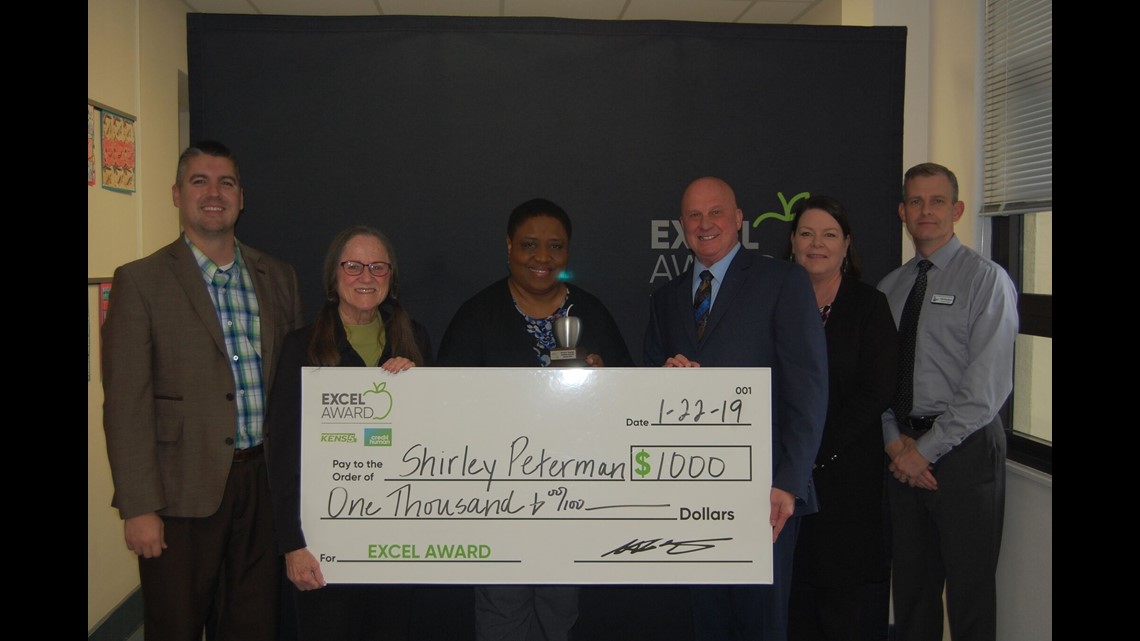 Shirley Peterman wins EXCEL award for Randolph Field ISD | kens5.com