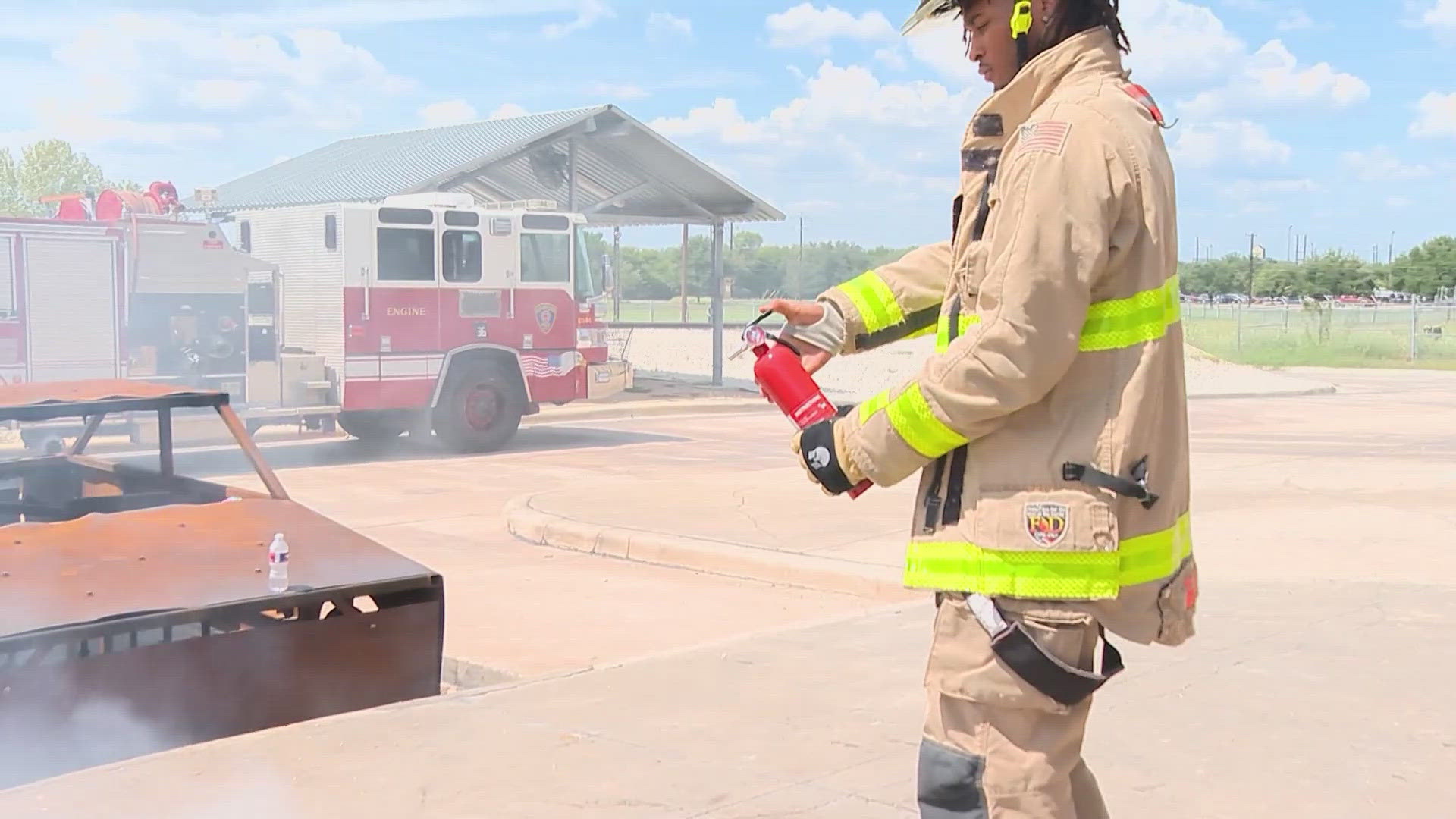 San Antonio Spurs and local firefighters team up to tackle kitchen fire ...