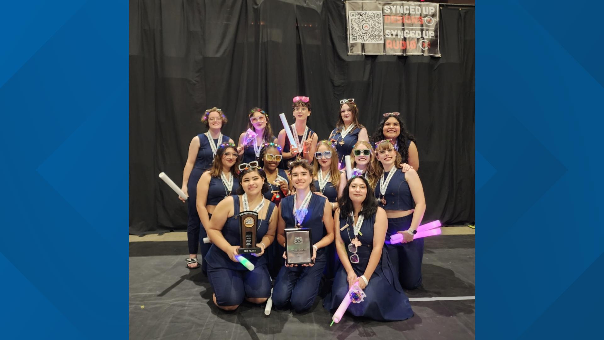 Veterans Memorial wins bronze at Texas color guard contest | kens5.com