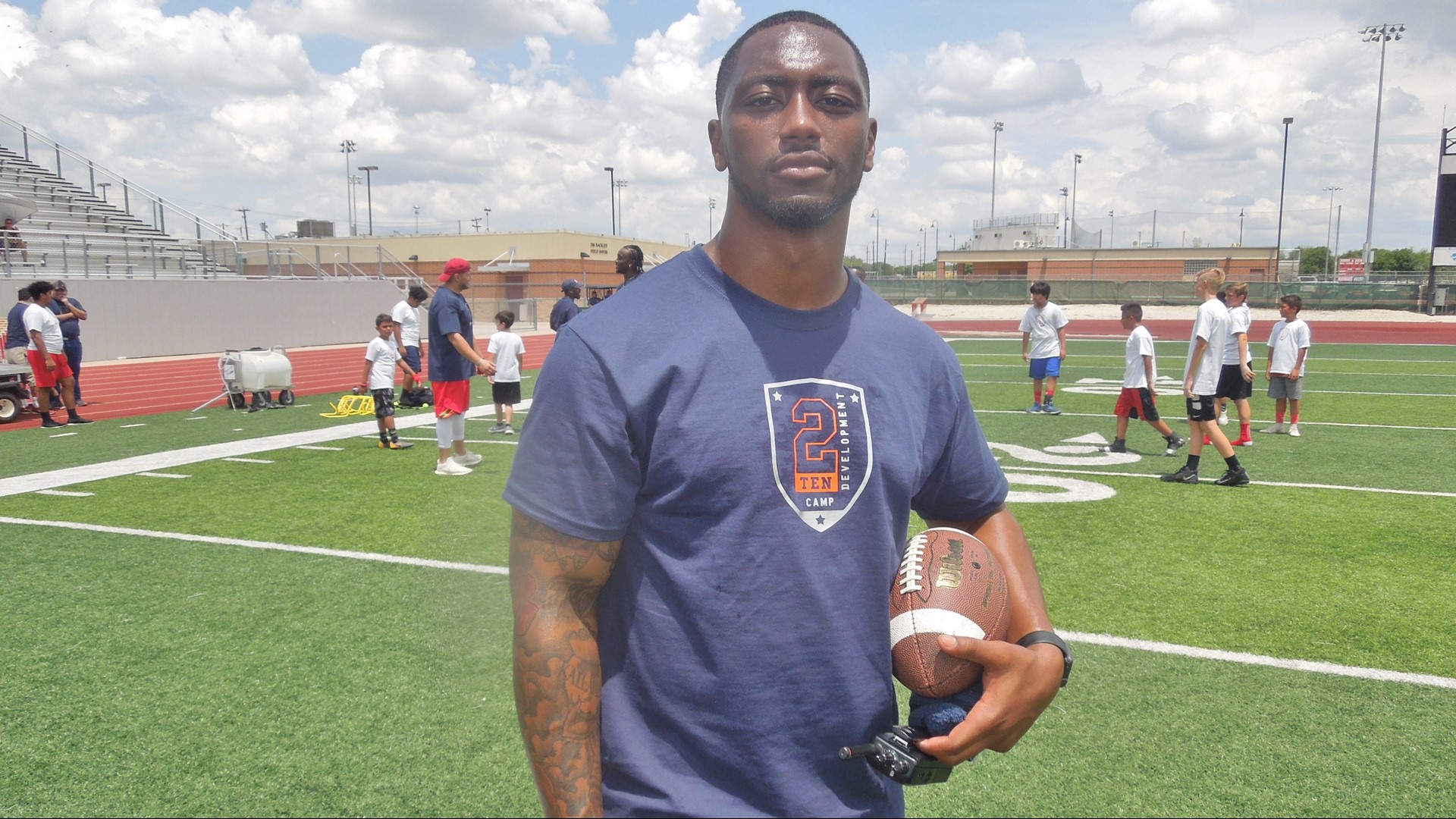 'Passionate' Jarveon Williams embracing new challenge as UTSA graduate ...