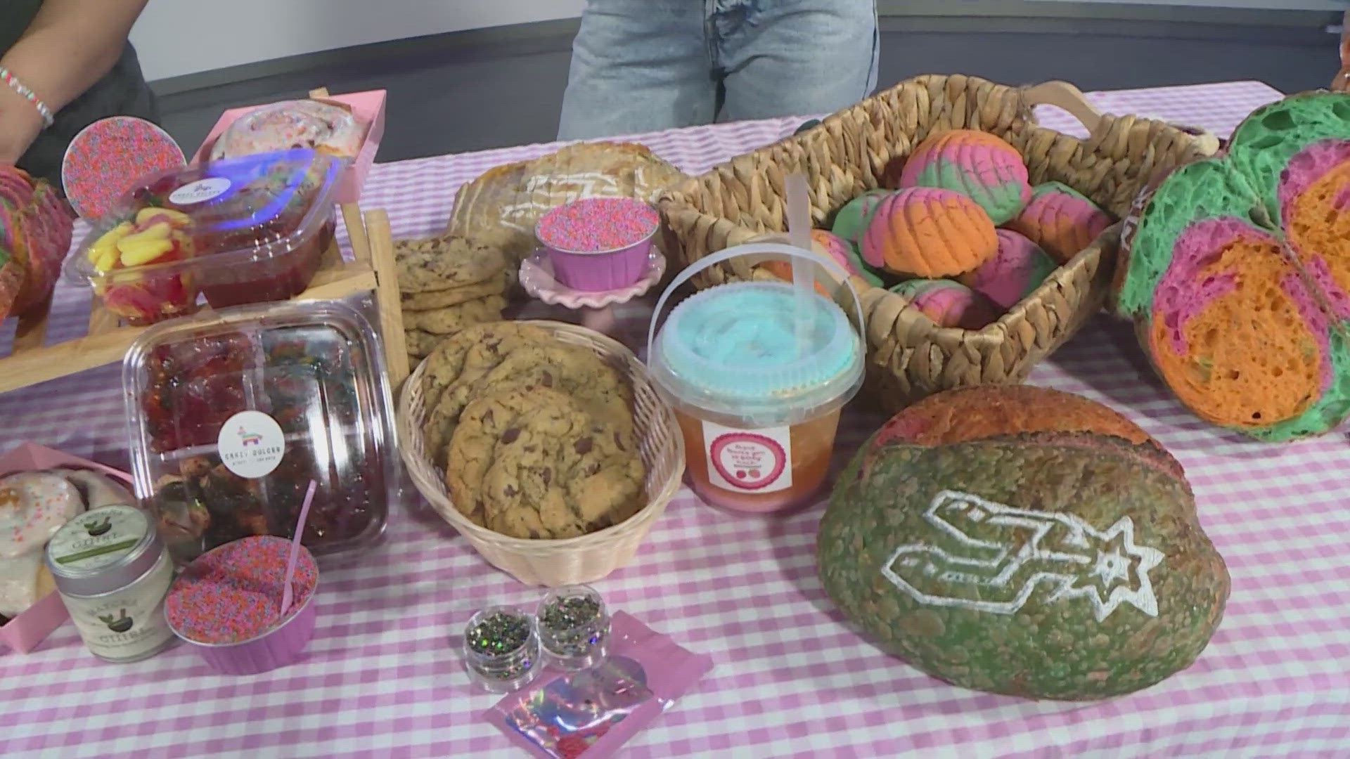 Local baker making Spurs themed everything! | Great Day SA | kens5.com