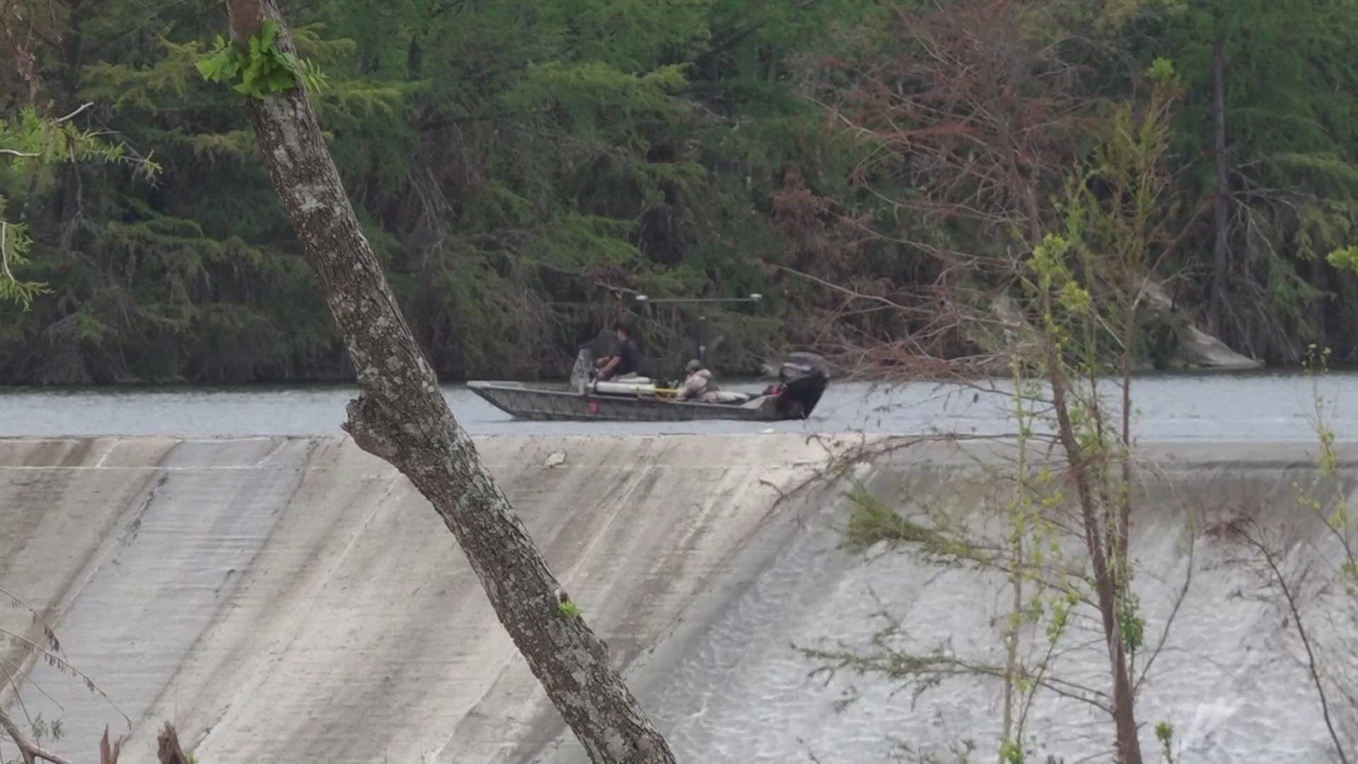 After deadly Texas flooding, residents plead for officials to drain ...